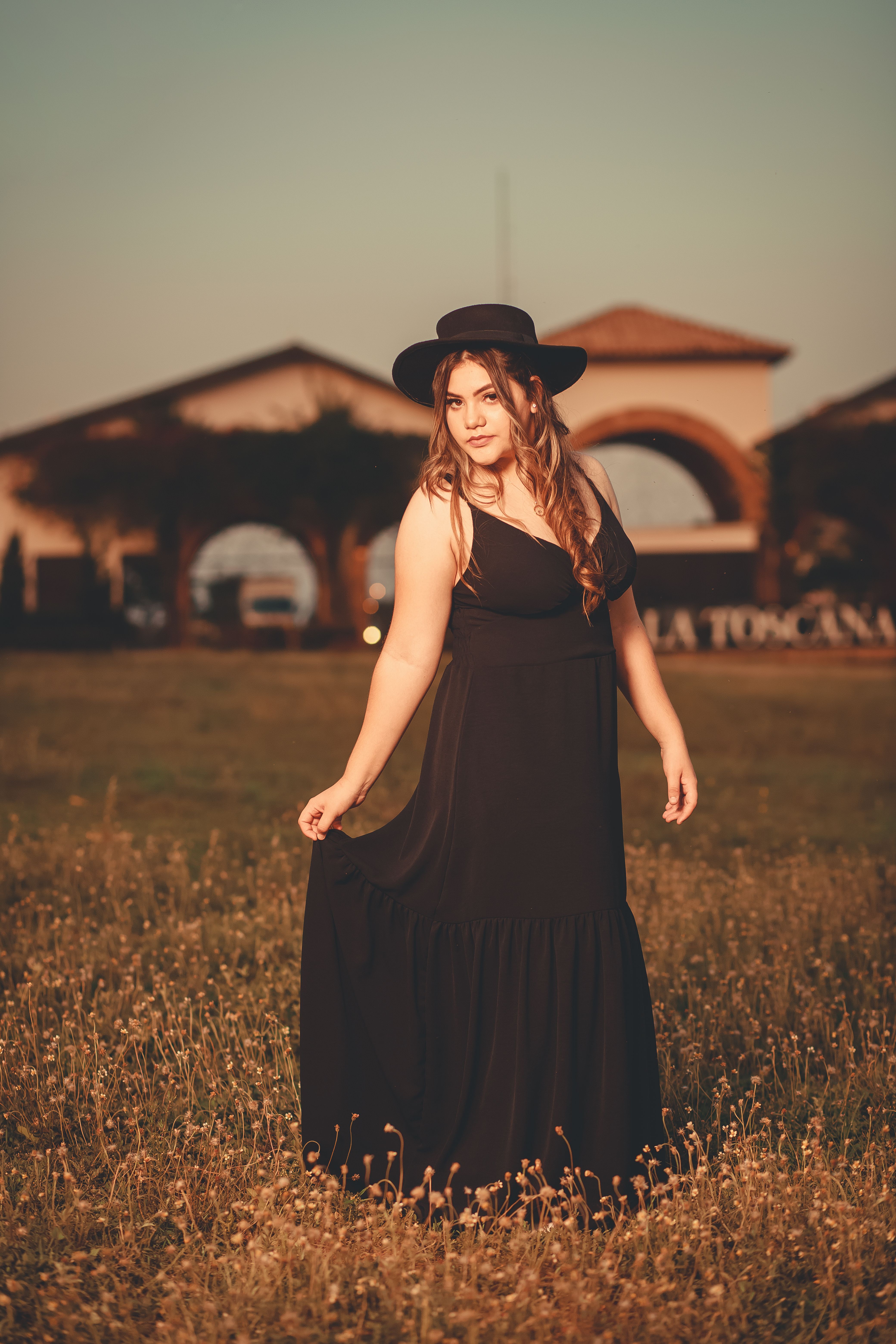 People Frolicking Photos, Download The BEST Free People Frolicking ...