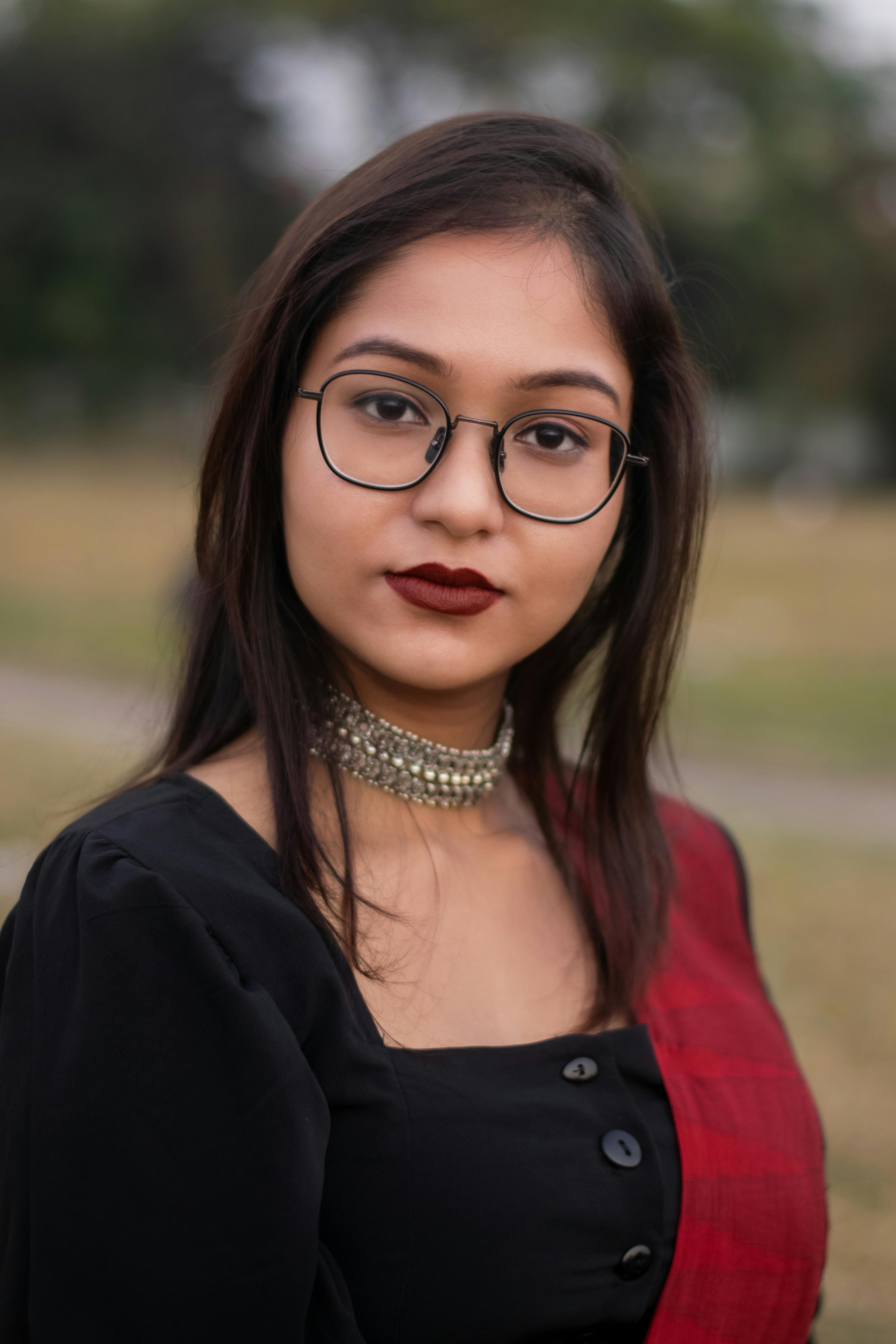 Girl In Saree Photos, Download The BEST Free Girl In Saree Stock Photos ...