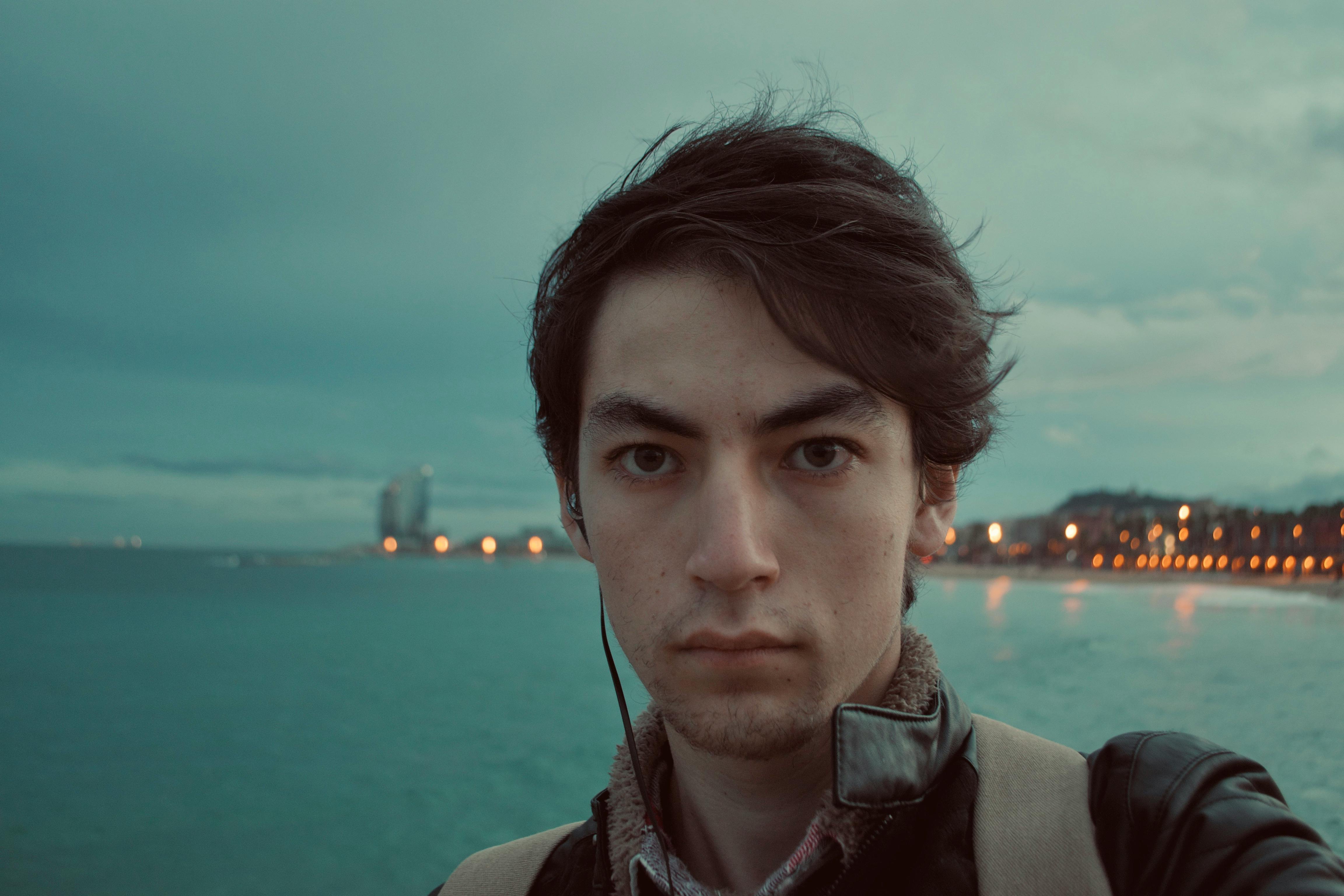 Dubai With People Not Showing Face Man Photos, Download Free Dubai With ...