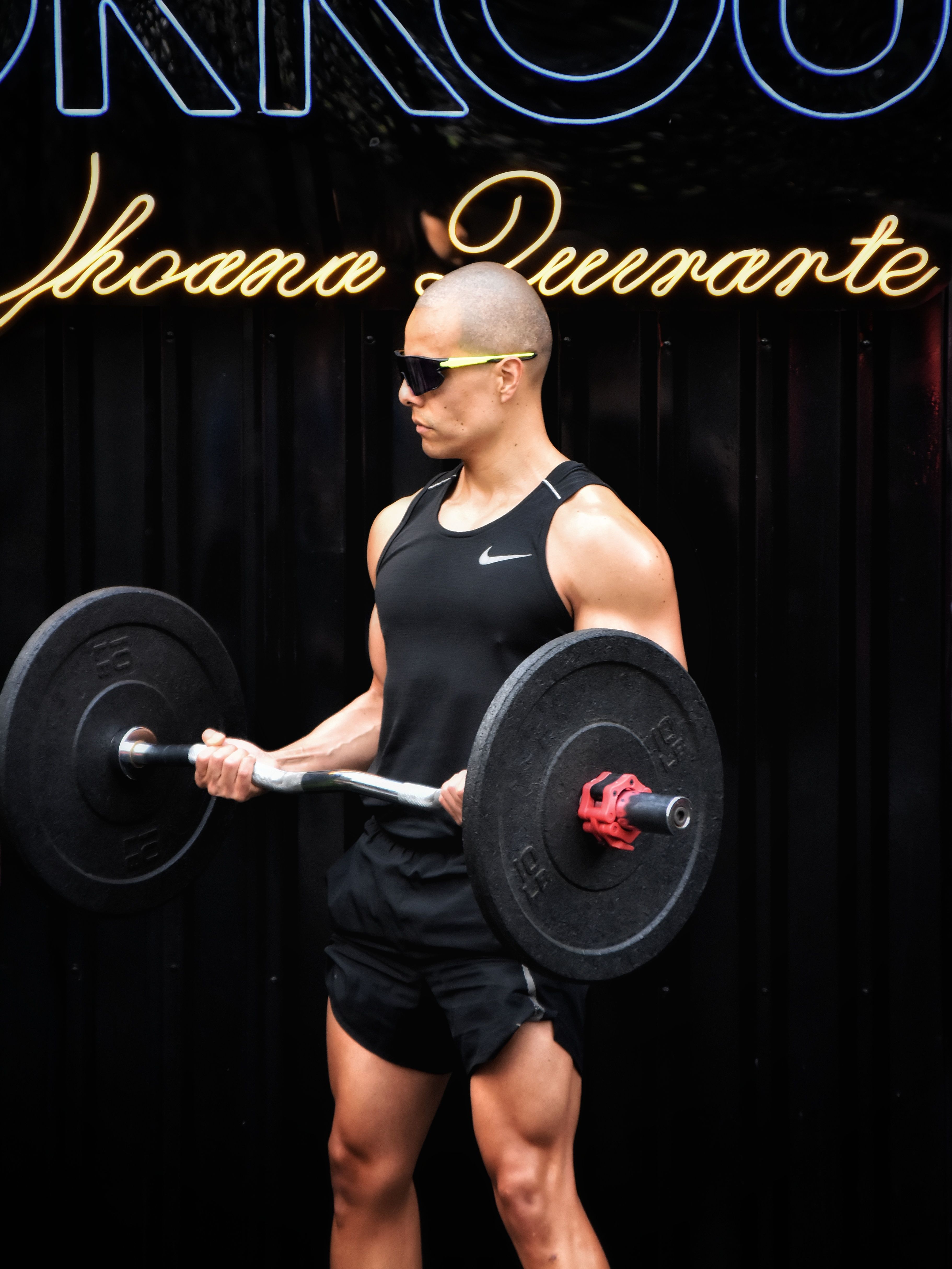 Person Carrying Heavy Weight Photos, Download The BEST Free Person ...
