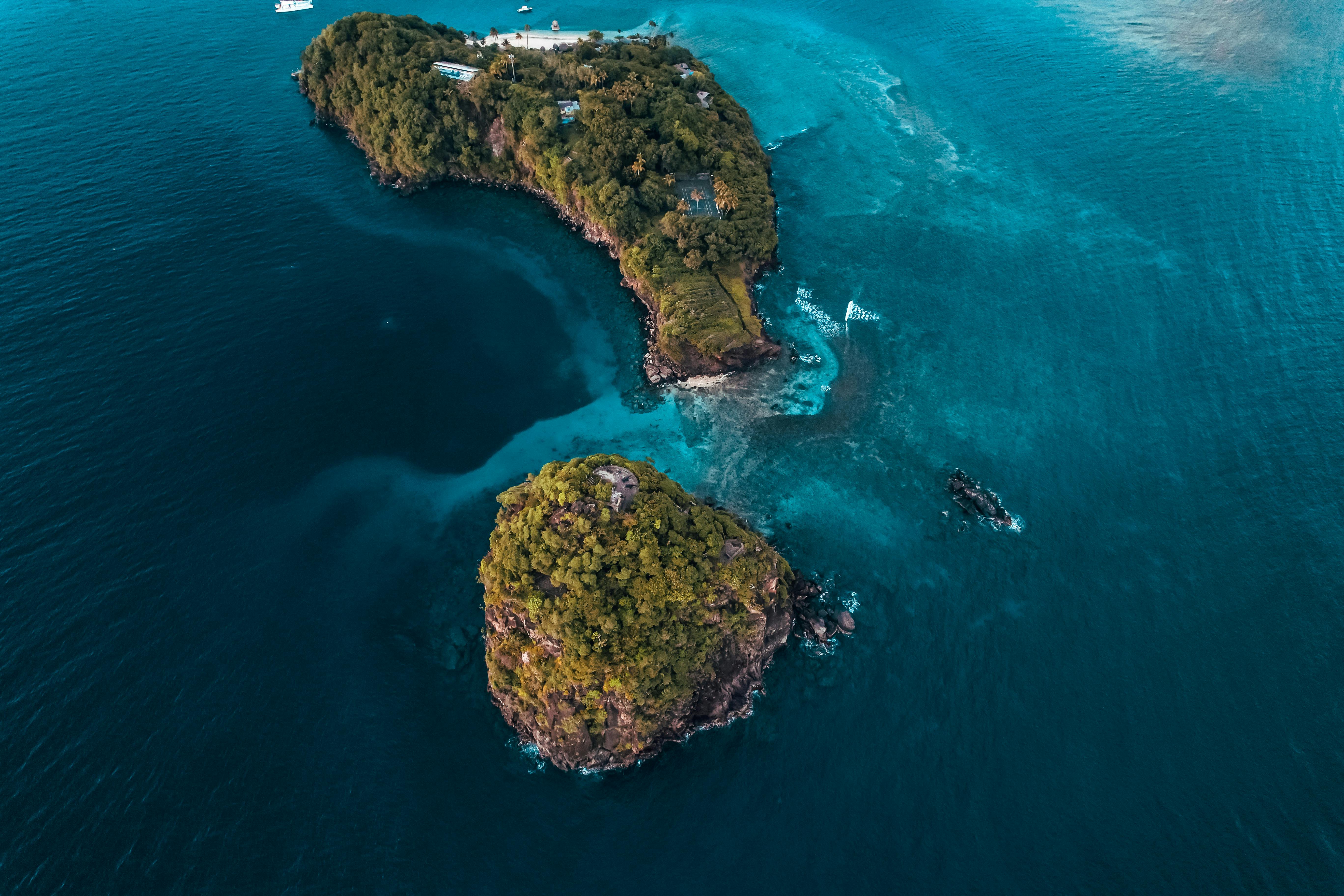 Islands on Sea · Free Stock Photo