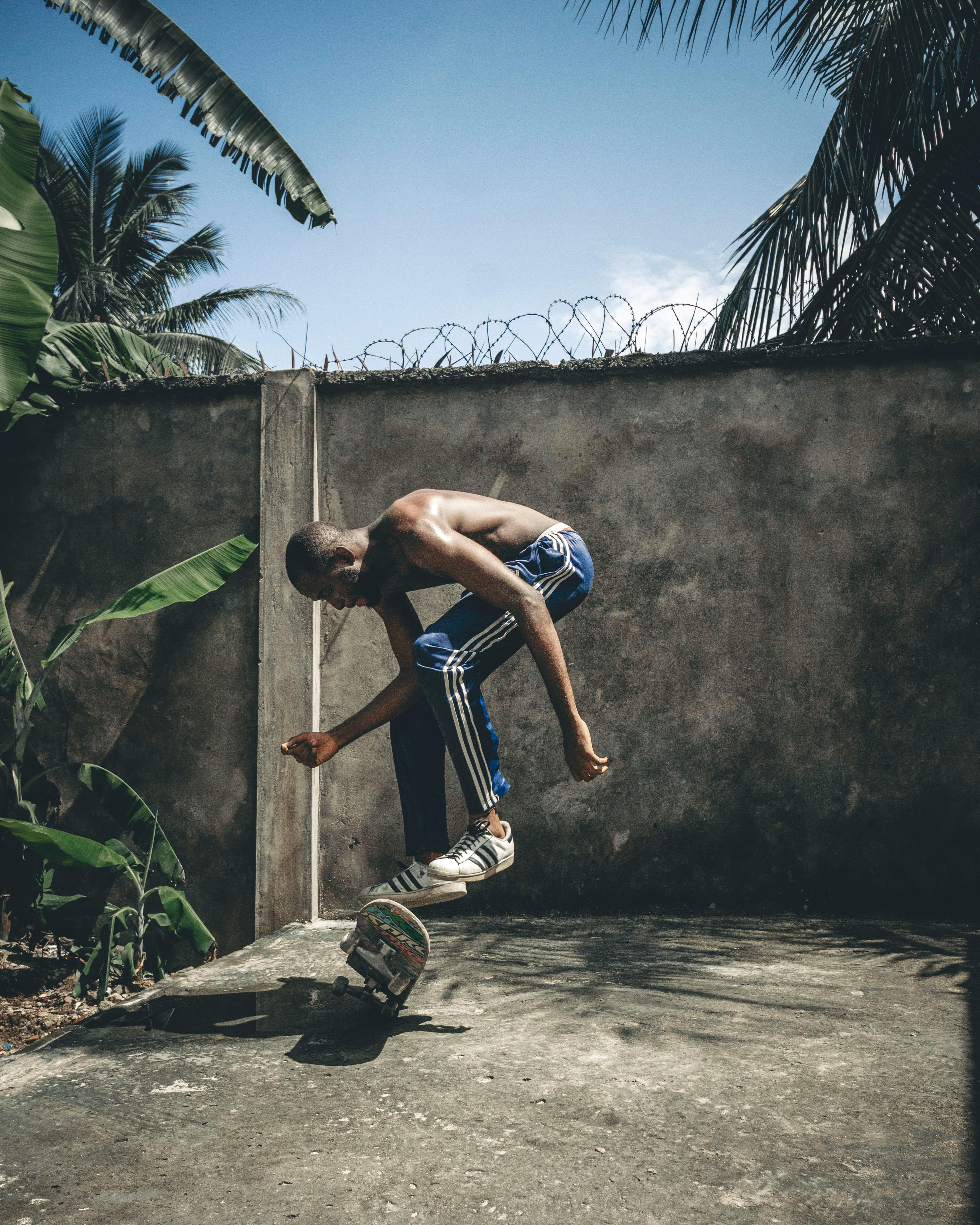 Stunt Man Wire Photos, Download The BEST Free Stunt Man Wire Stock ...