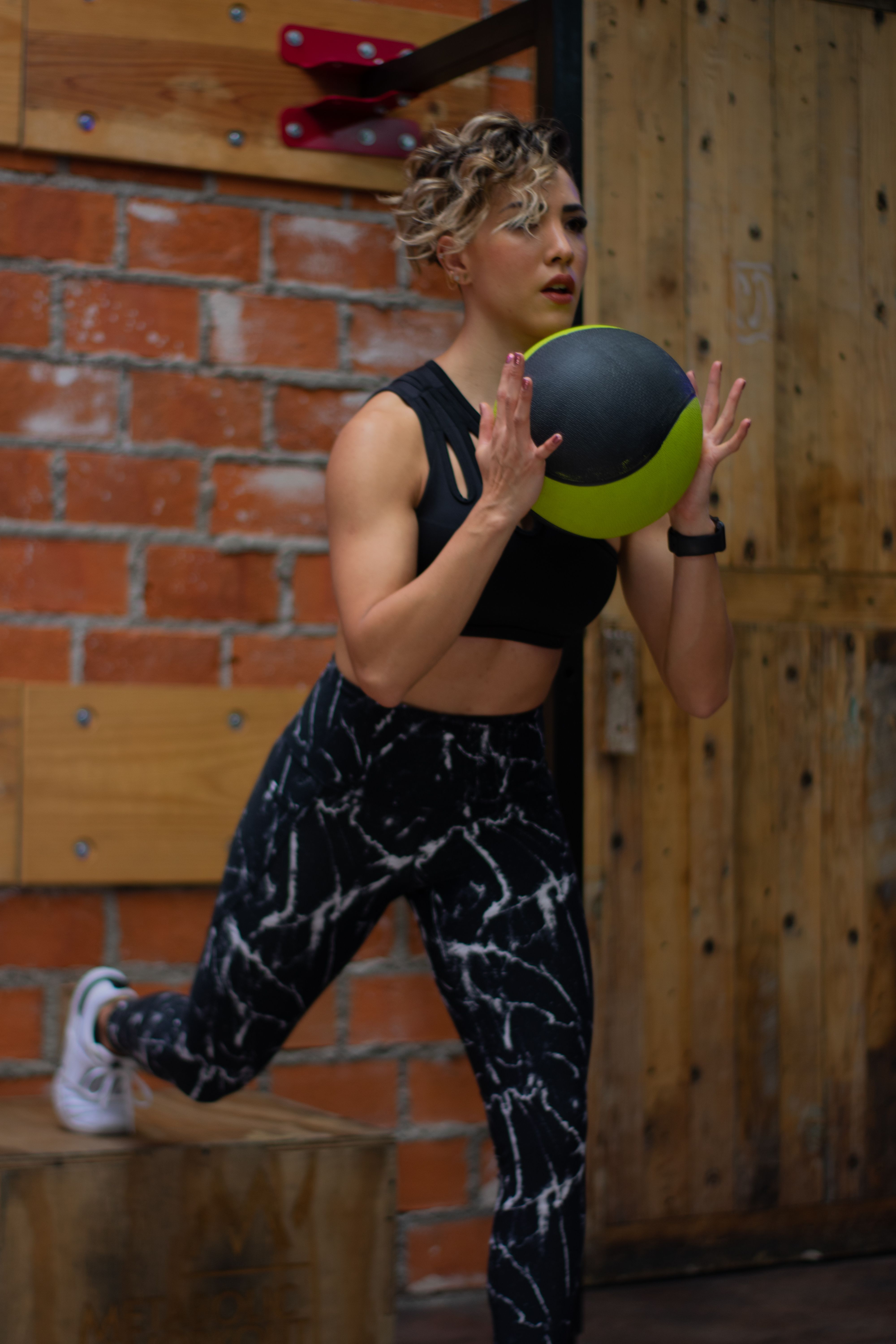 A Woman Wearing Activewear · Free Stock Photo