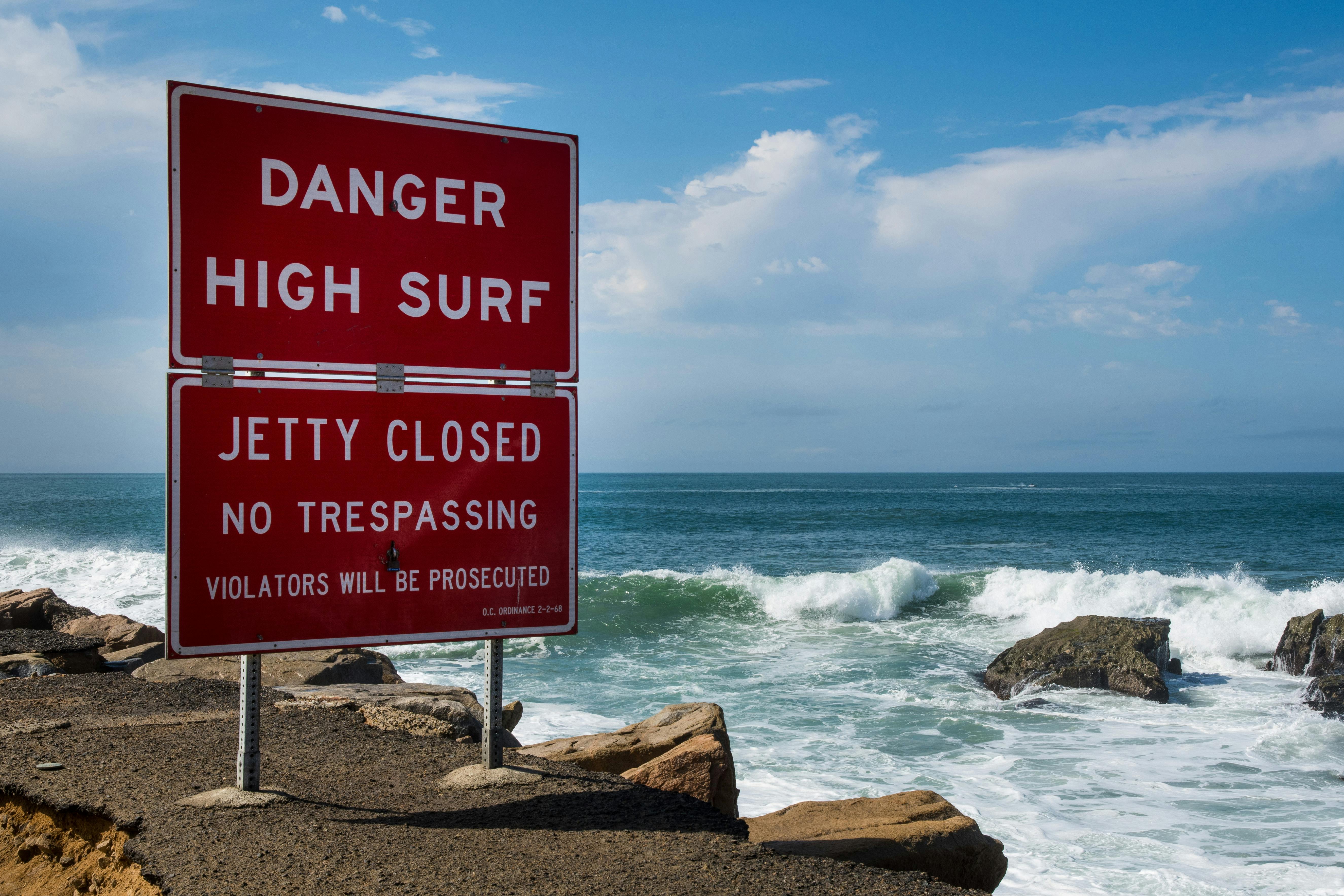 Dangerous Waves Photos, Download The BEST Free Dangerous Waves Stock ...