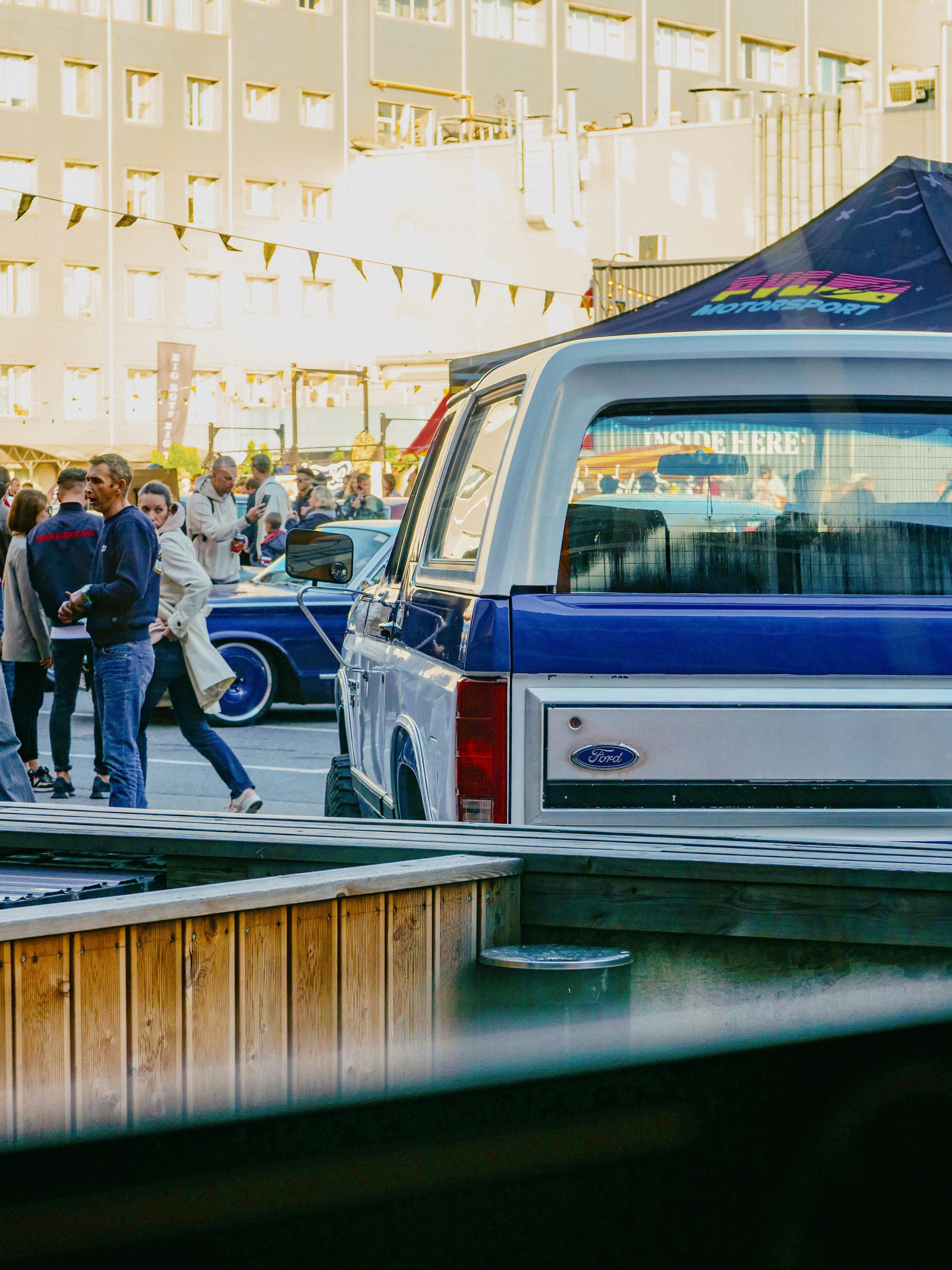 Police Car Moving on the Road · Free Stock Photo