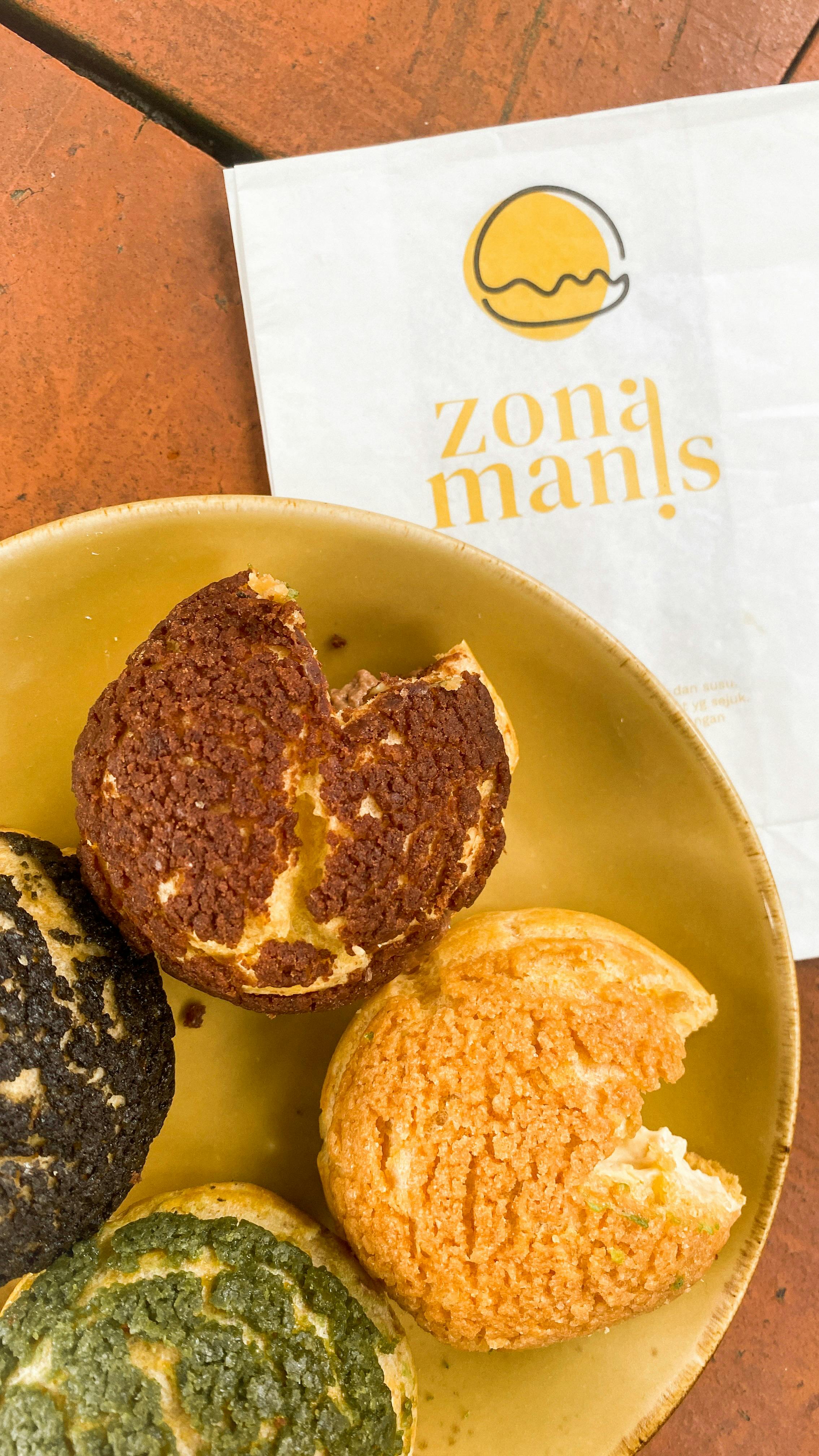 Pastries on Ceramic Plate · Free Stock Photo