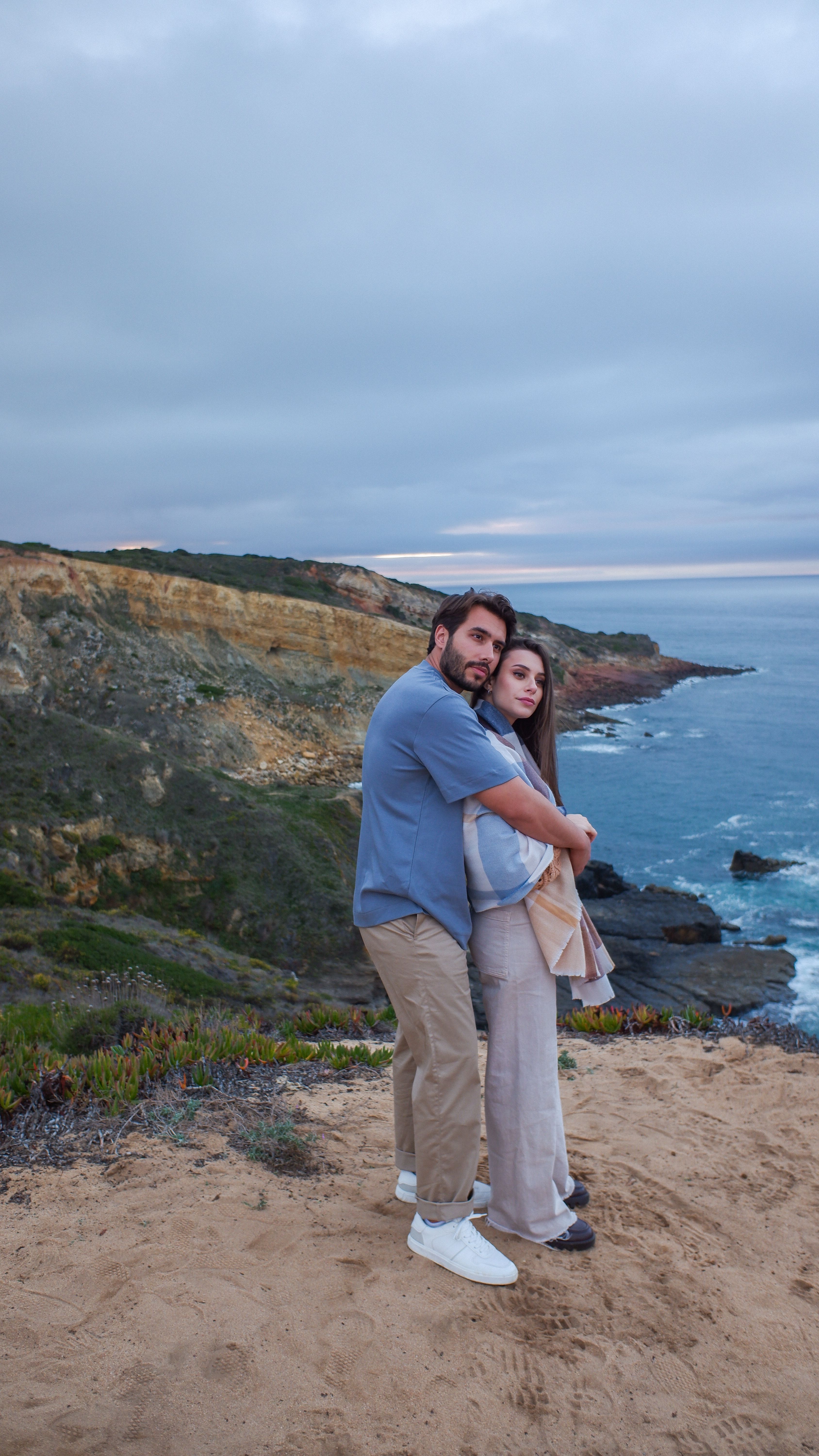 A Couple Kissing while on the Cliff · Free Stock Photo
