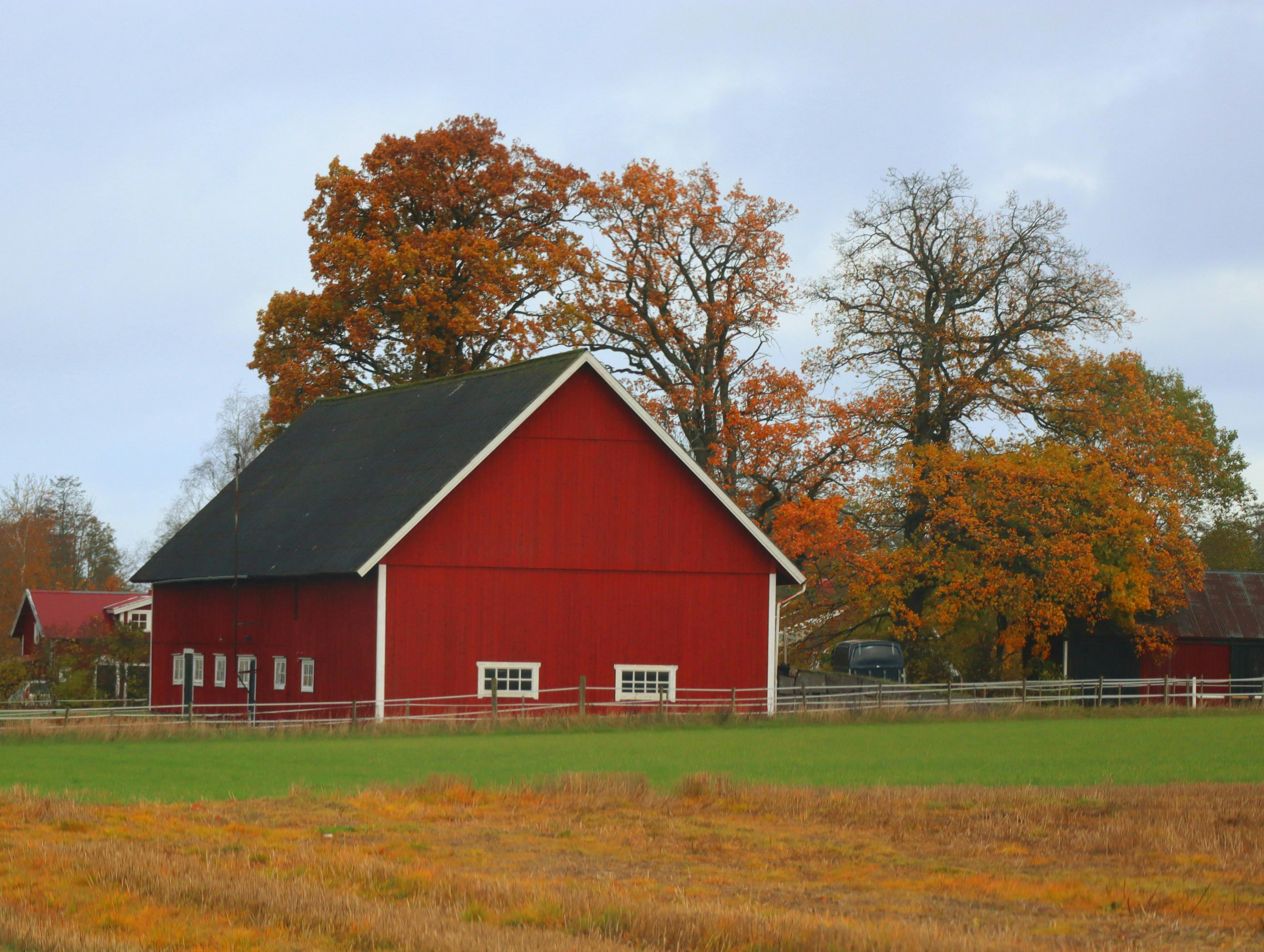 Red Barn Photos, Download The BEST Free Red Barn Stock Photos & HD Images