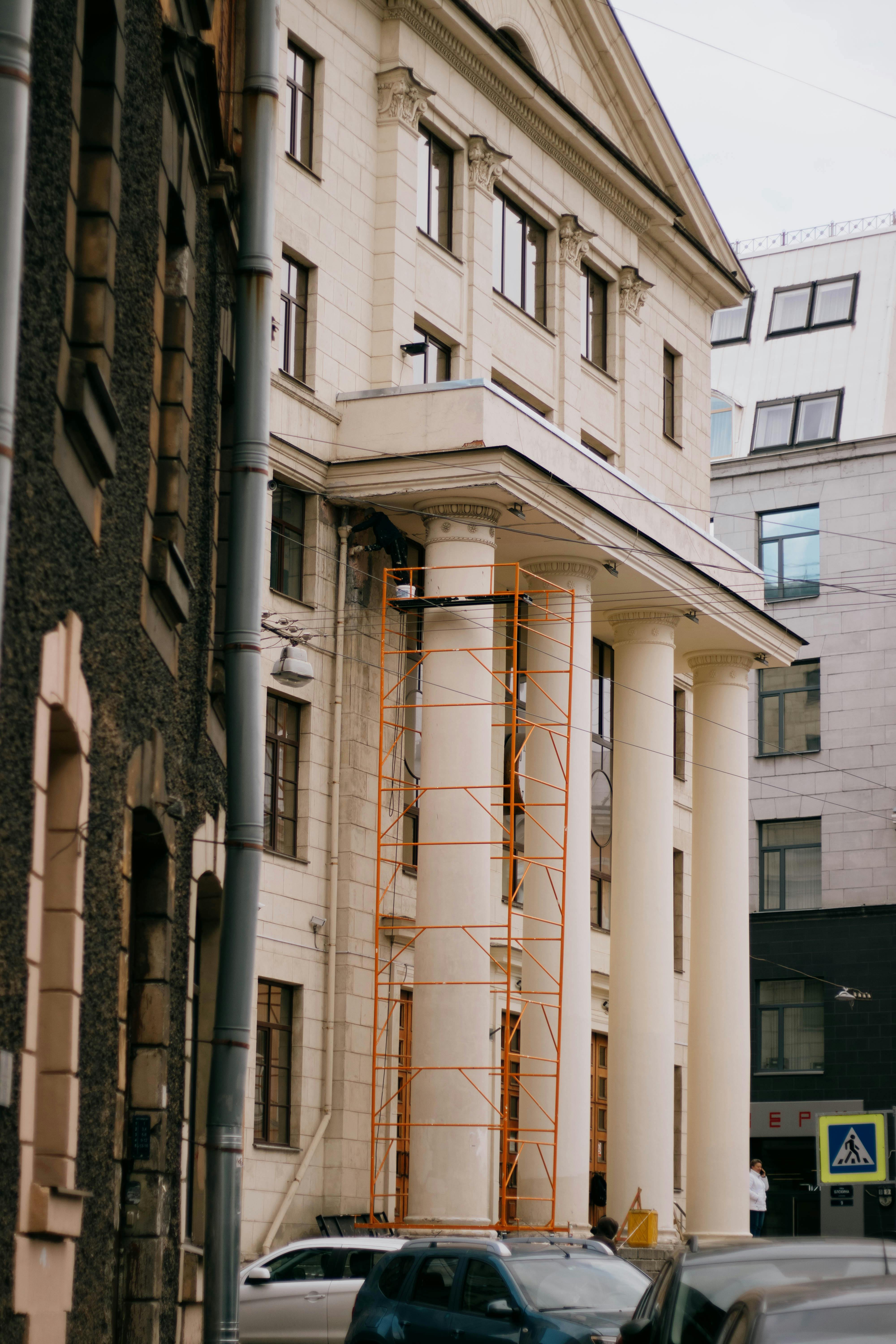 Modern Building Arcade · Free Stock Photo