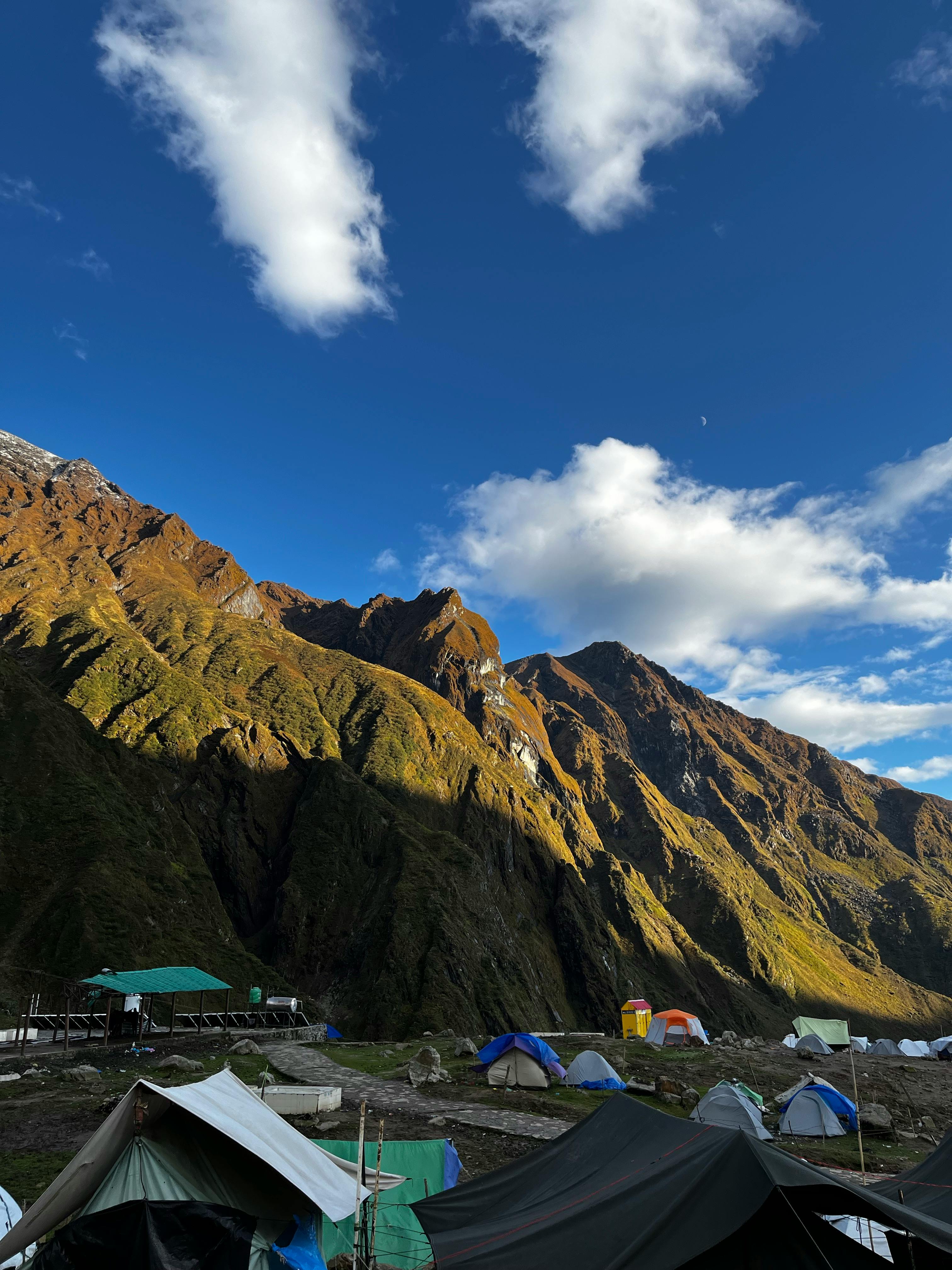 Camping in Mountains · Free Stock Photo