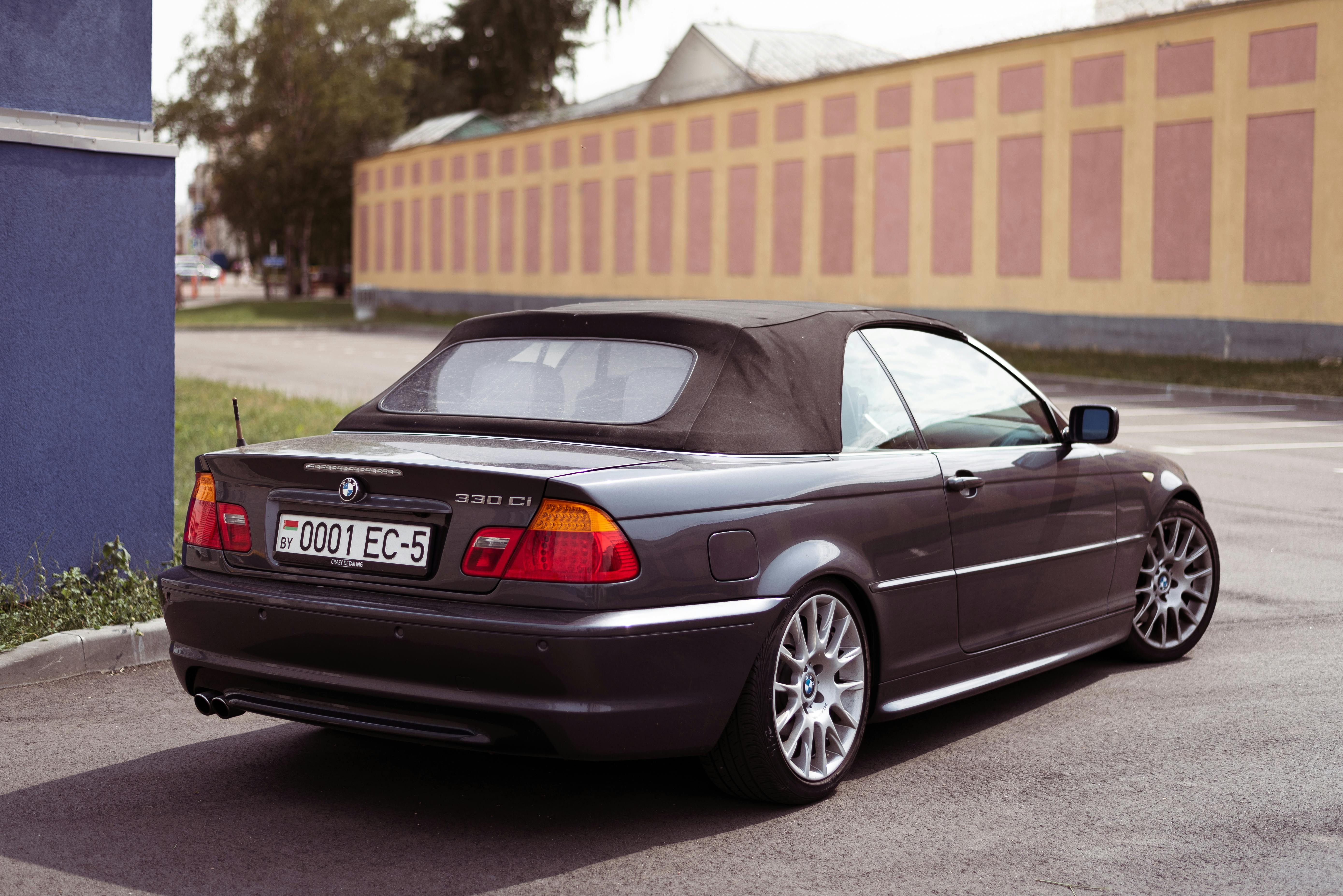 Photo of a Black Car · Free Stock Photo