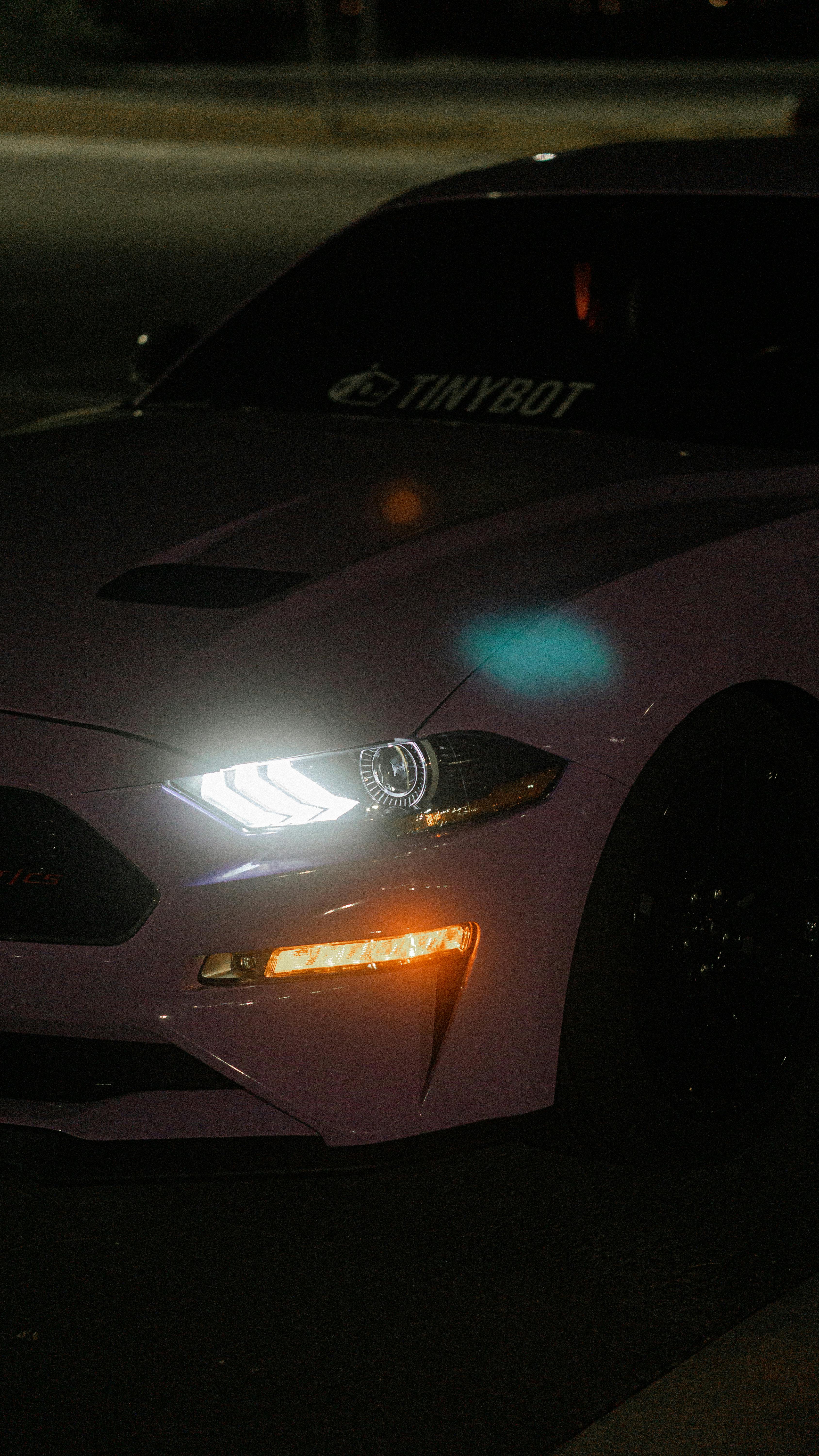 \White Sportscar with Headlight On · Free Stock Photo