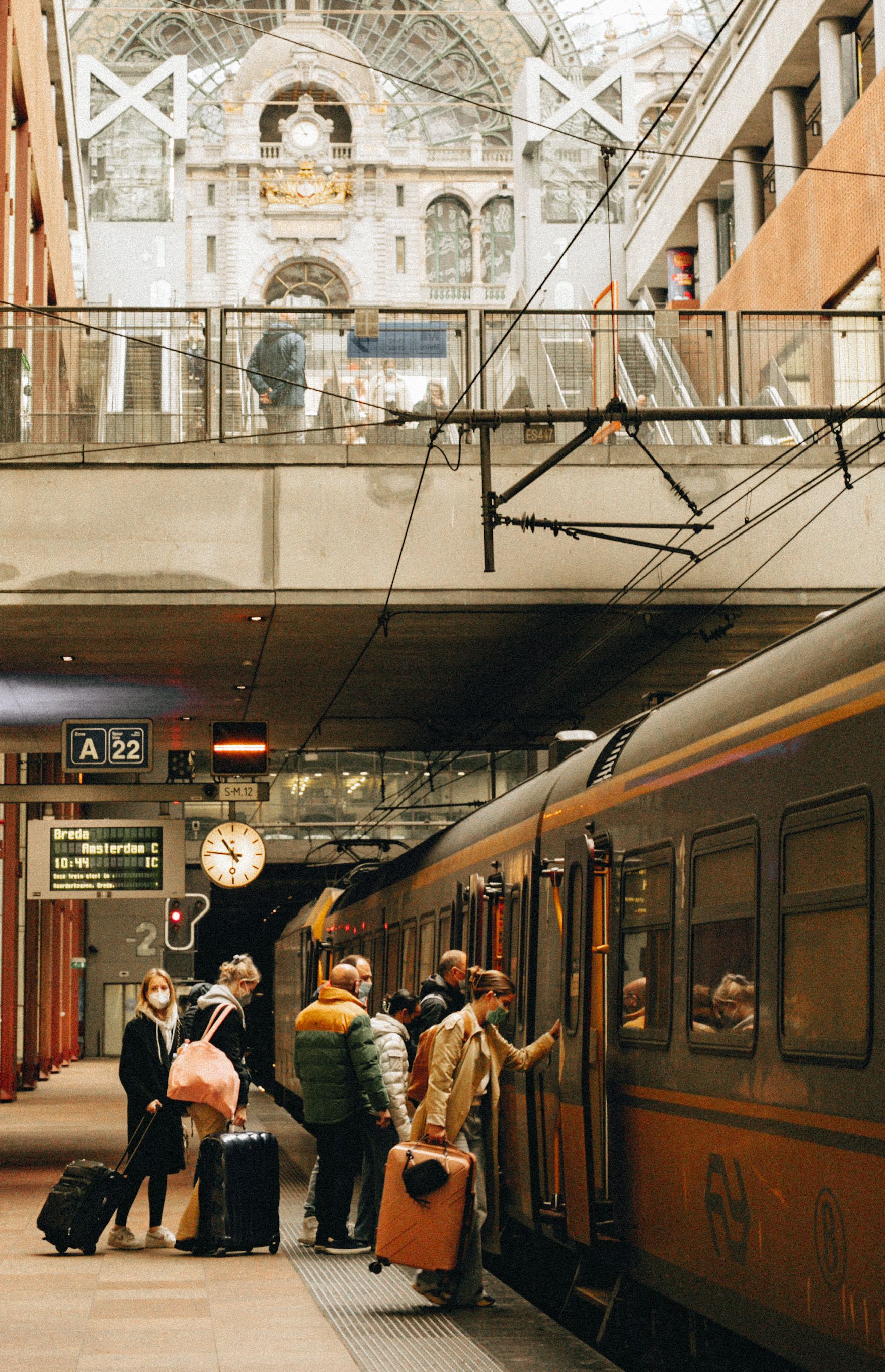 Interior Design of Elegant Railway Station · Free Stock Photo