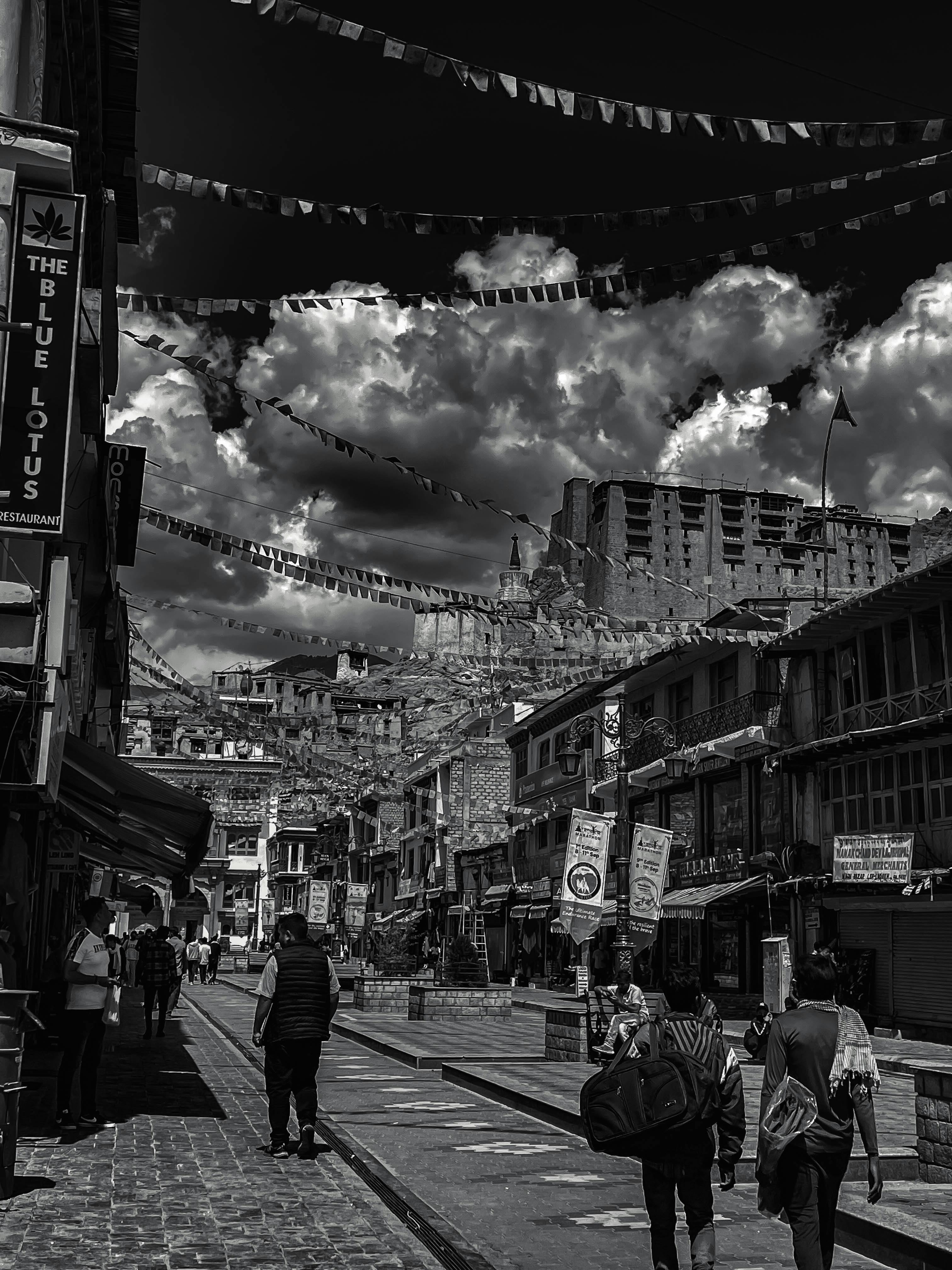 Karamvir Jakhar - 사진