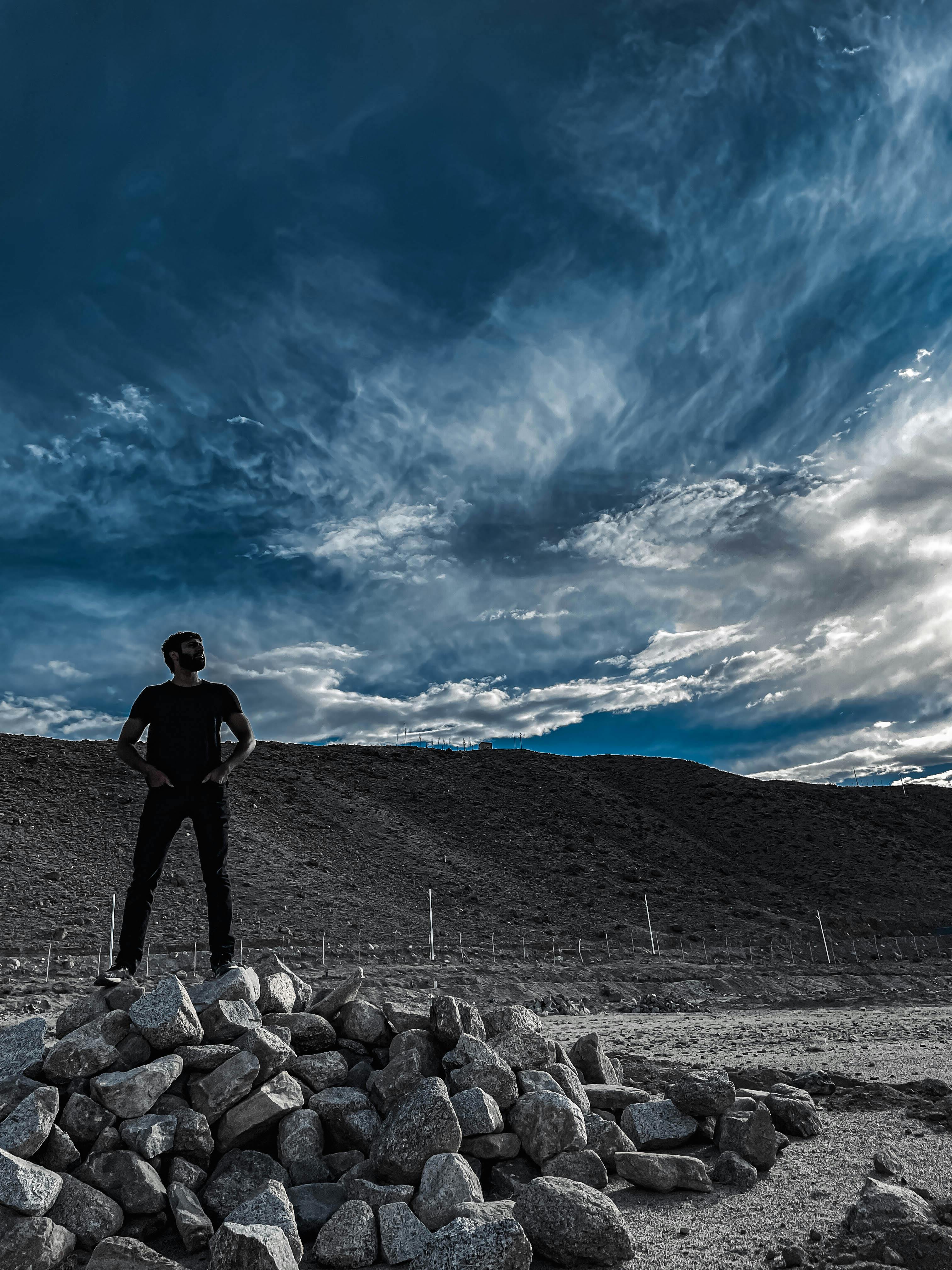 Karamvir Jakhar - 사진