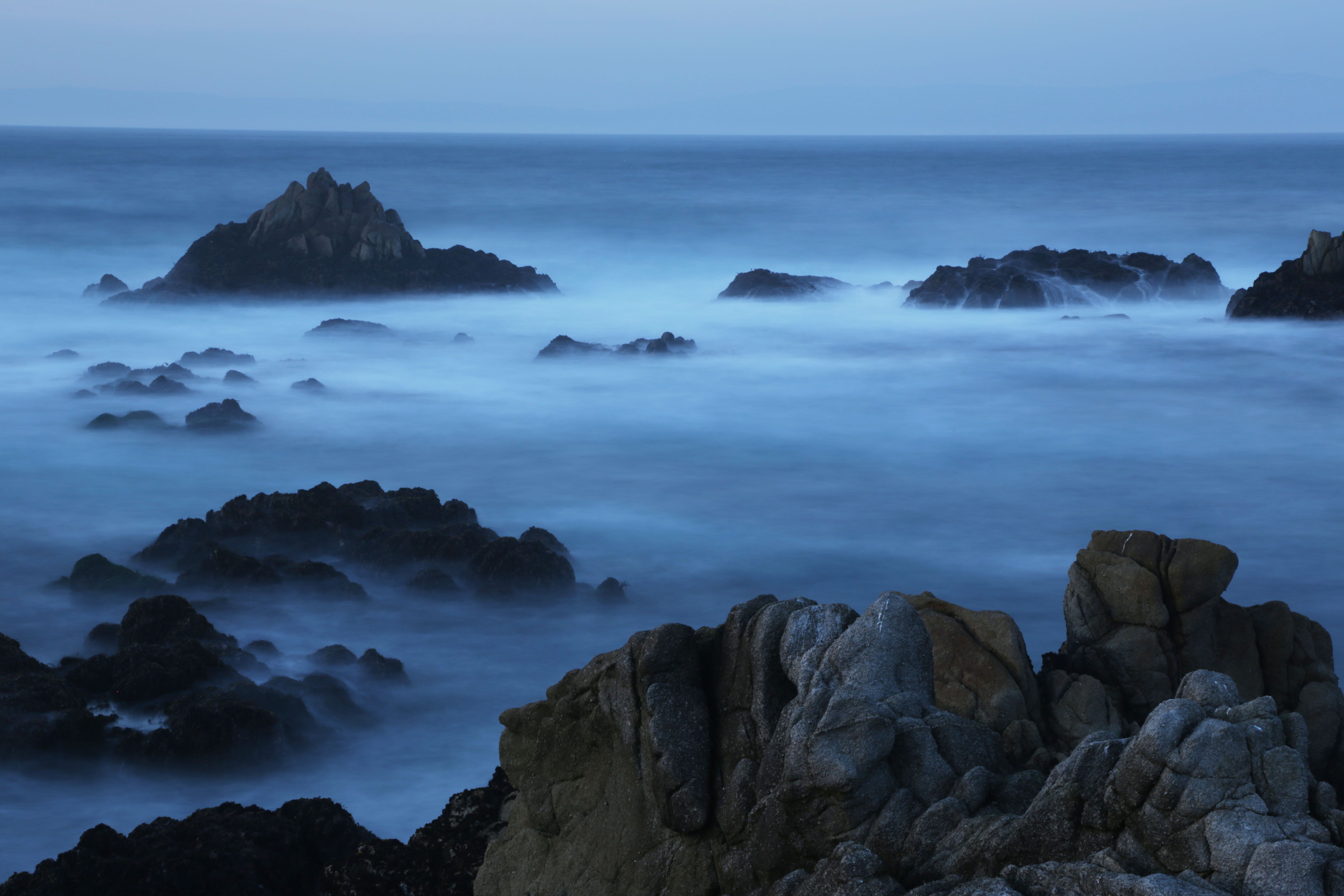 Fog over Rocks · Free Stock Photo
