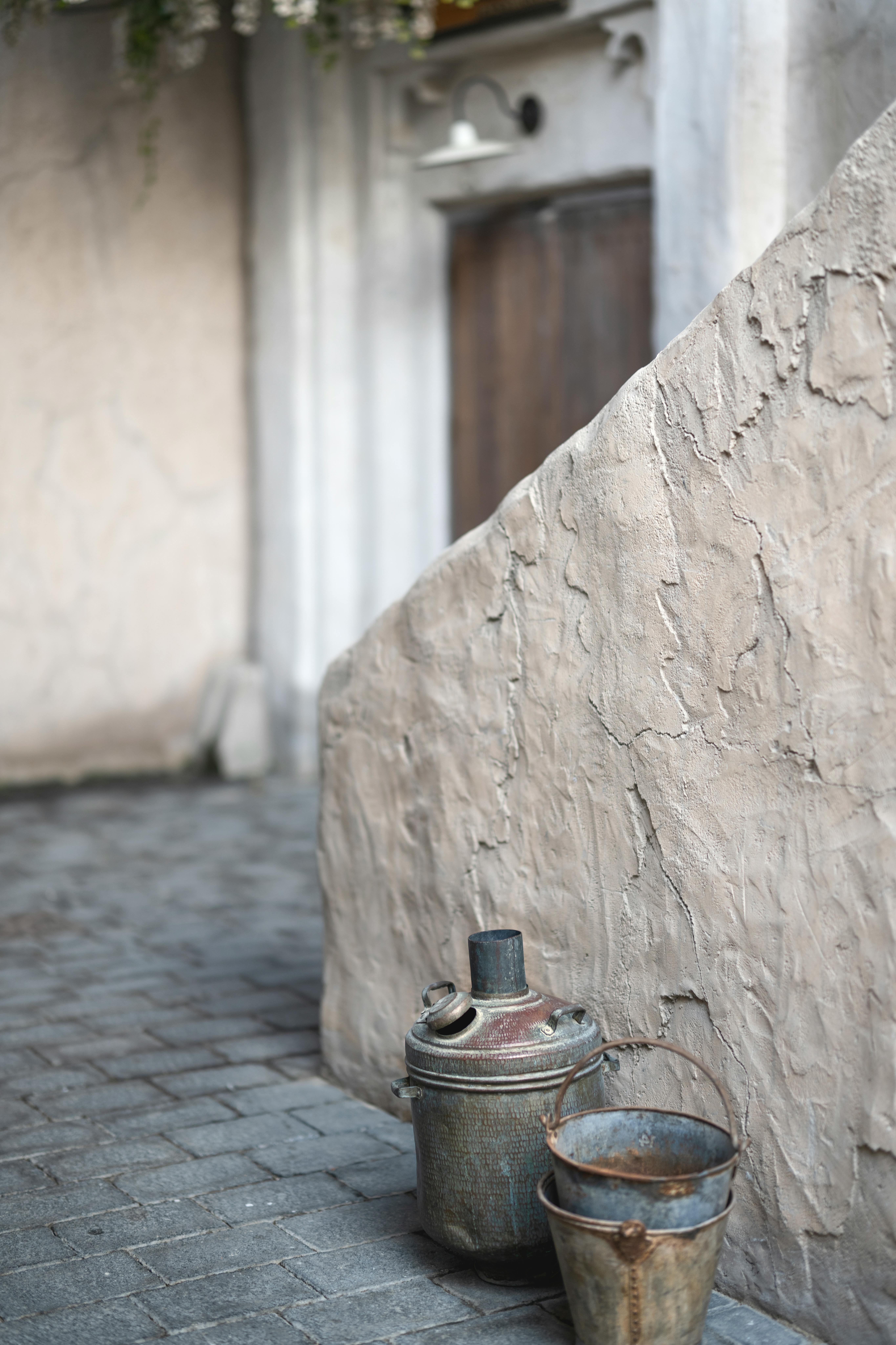 Rusty Bucket Photos, Download The BEST Free Rusty Bucket Stock Photos ...