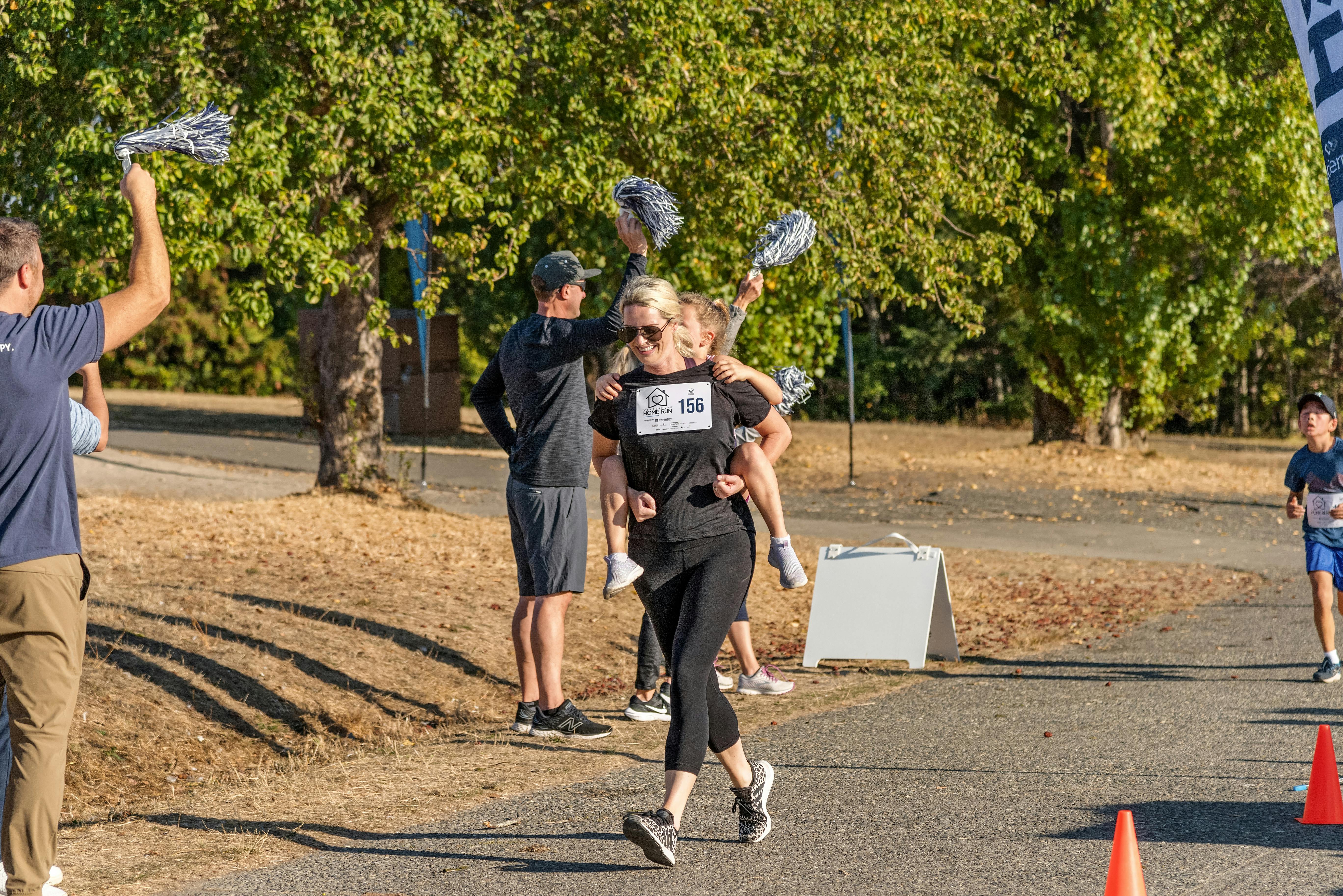 People Cheering Race Participants · Free Stock Photo