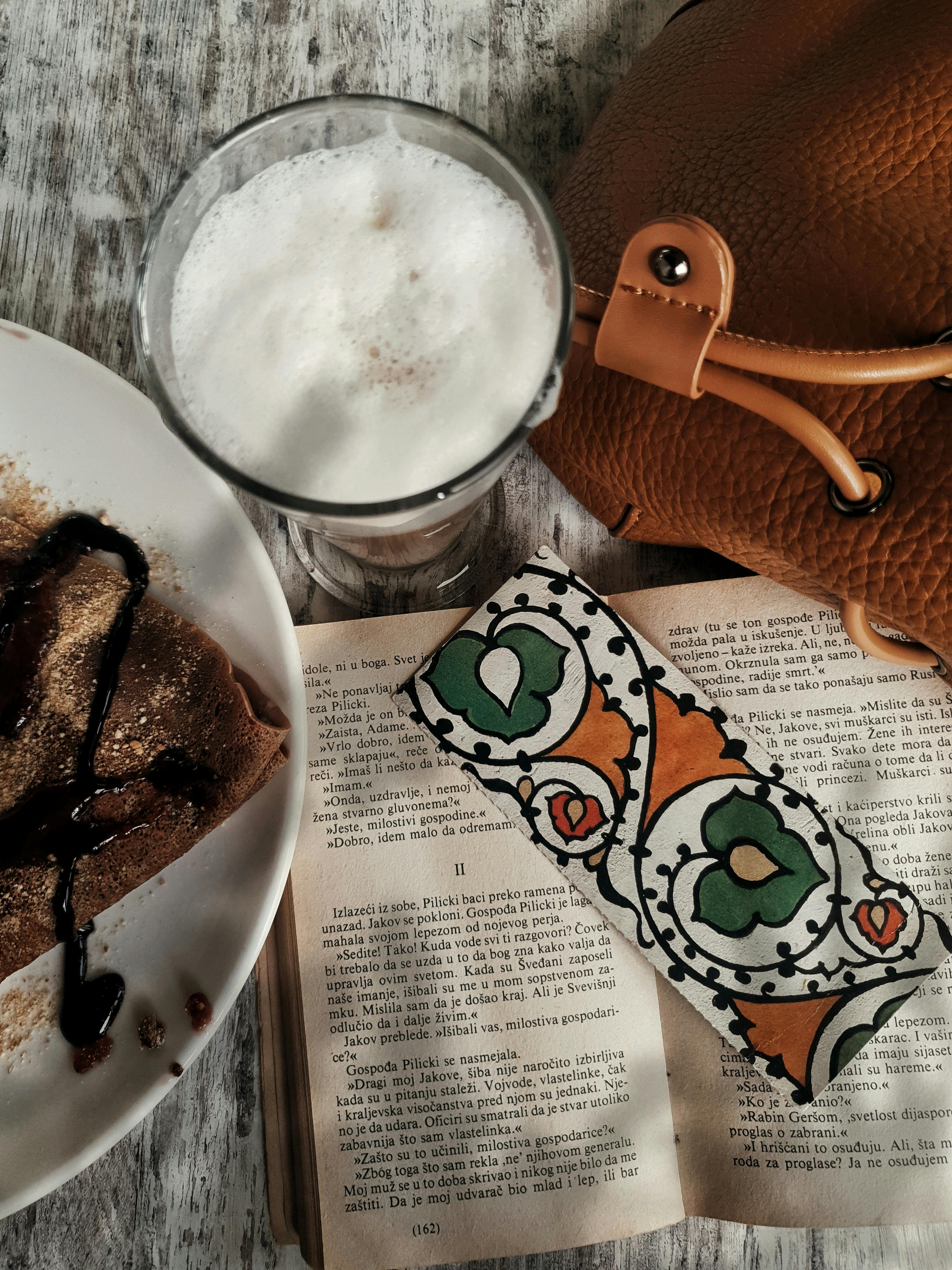 Close-up Shot of a Open Book · Free Stock Photo