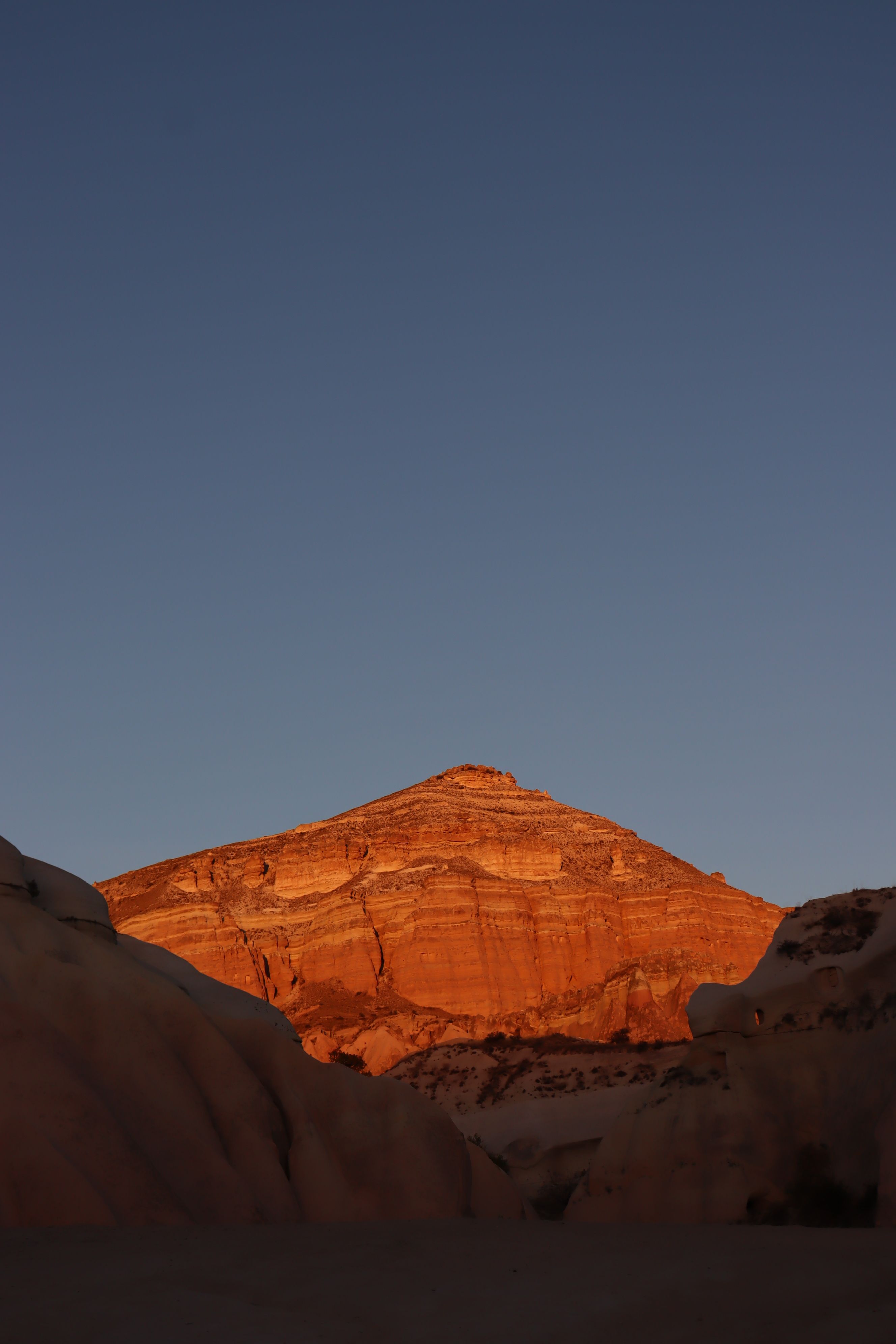 Smooth Eroded Rock Formations · Free Stock Photo
