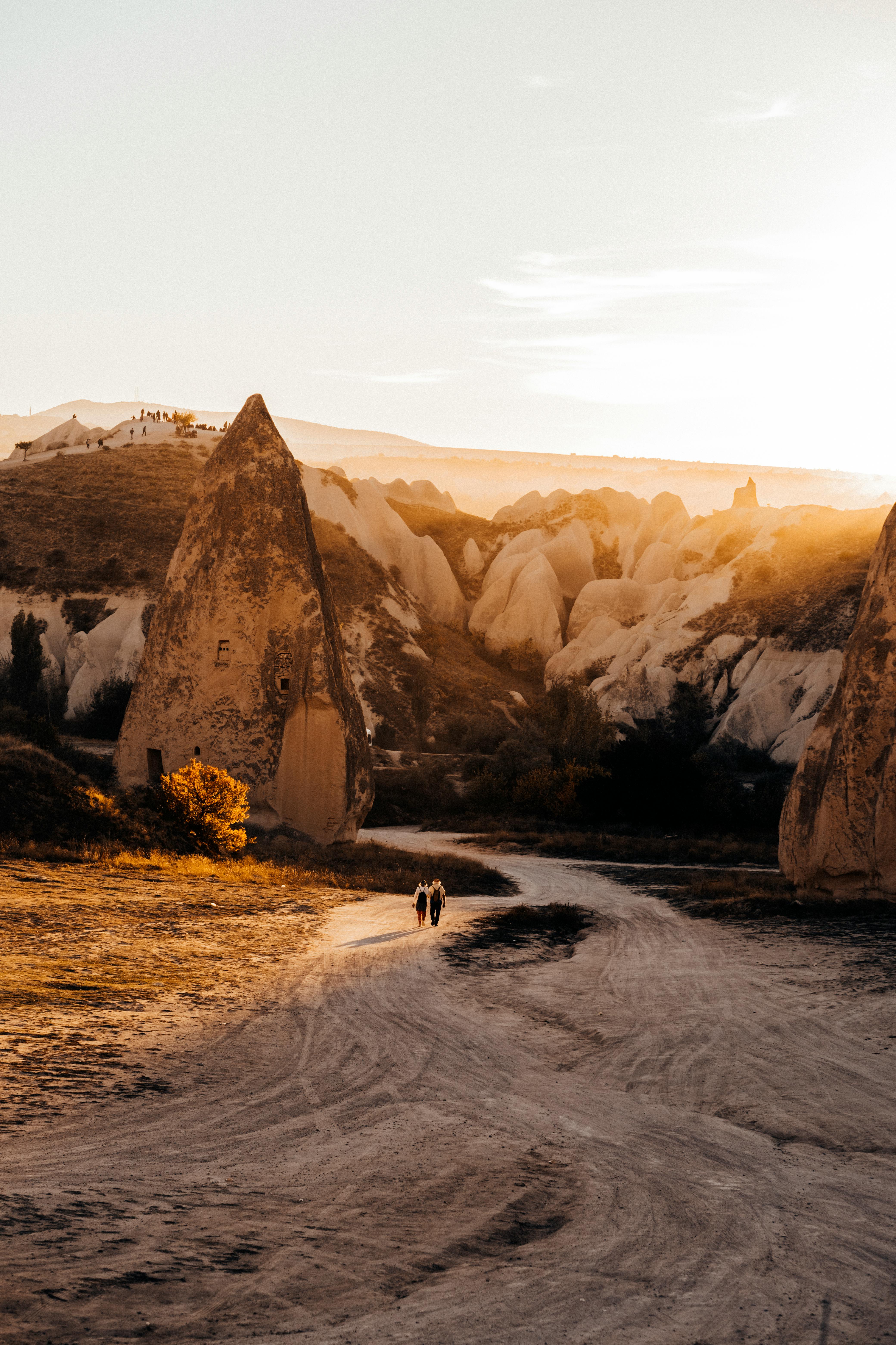 What is the difference between NA and ya?