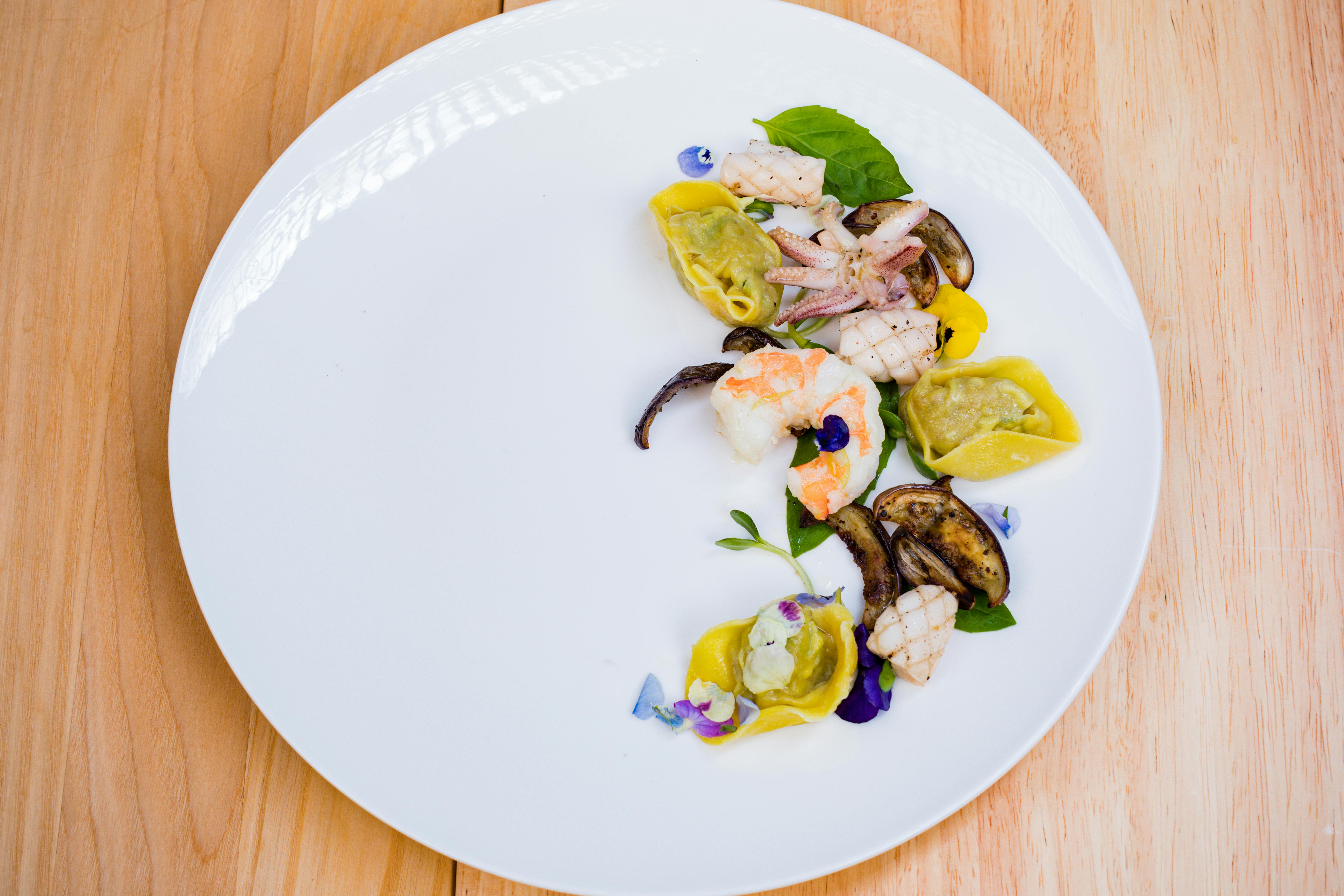 Seafood on Plate · Free Stock Photo