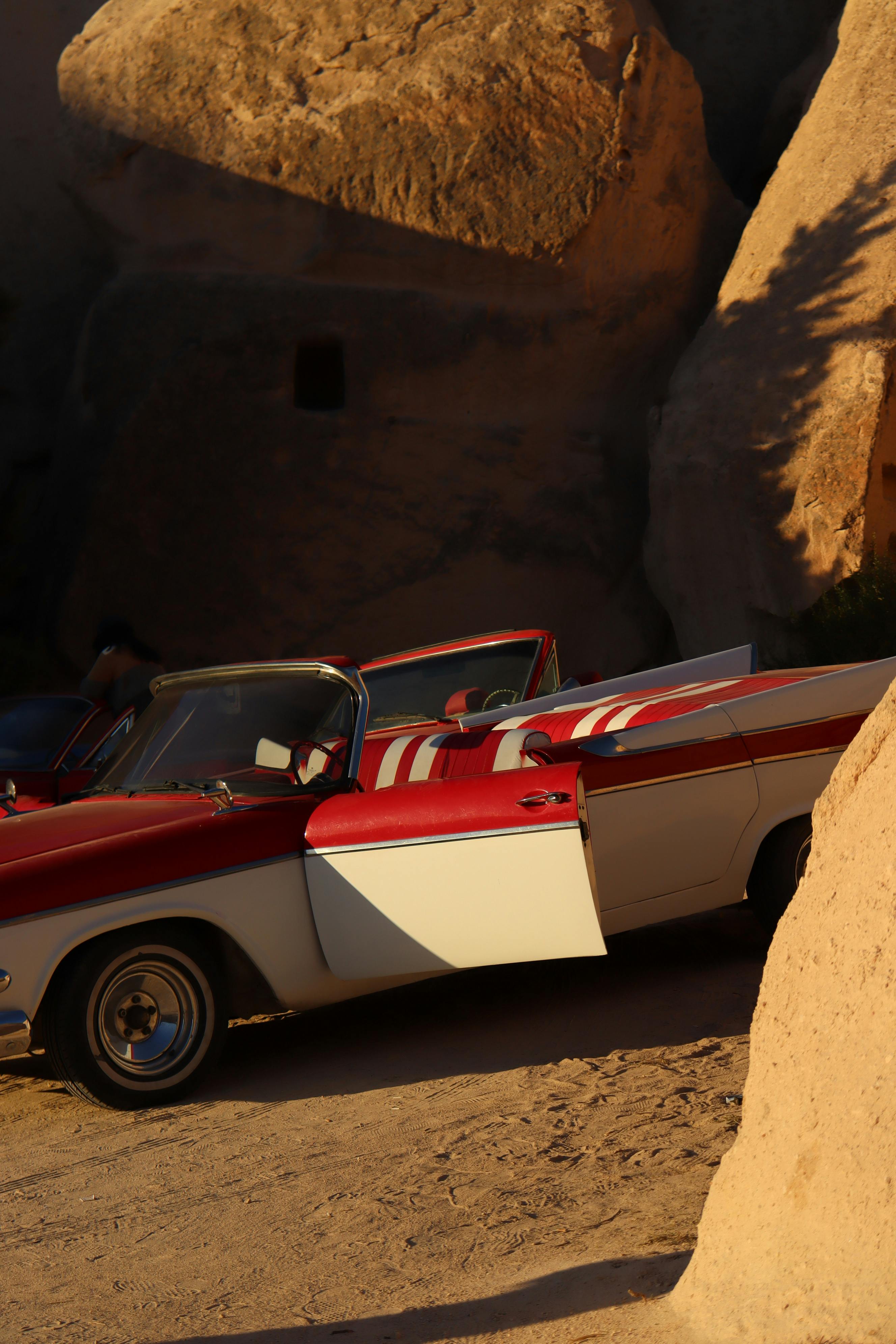 Retro Car in Desert Landscape · Free Stock Photo
