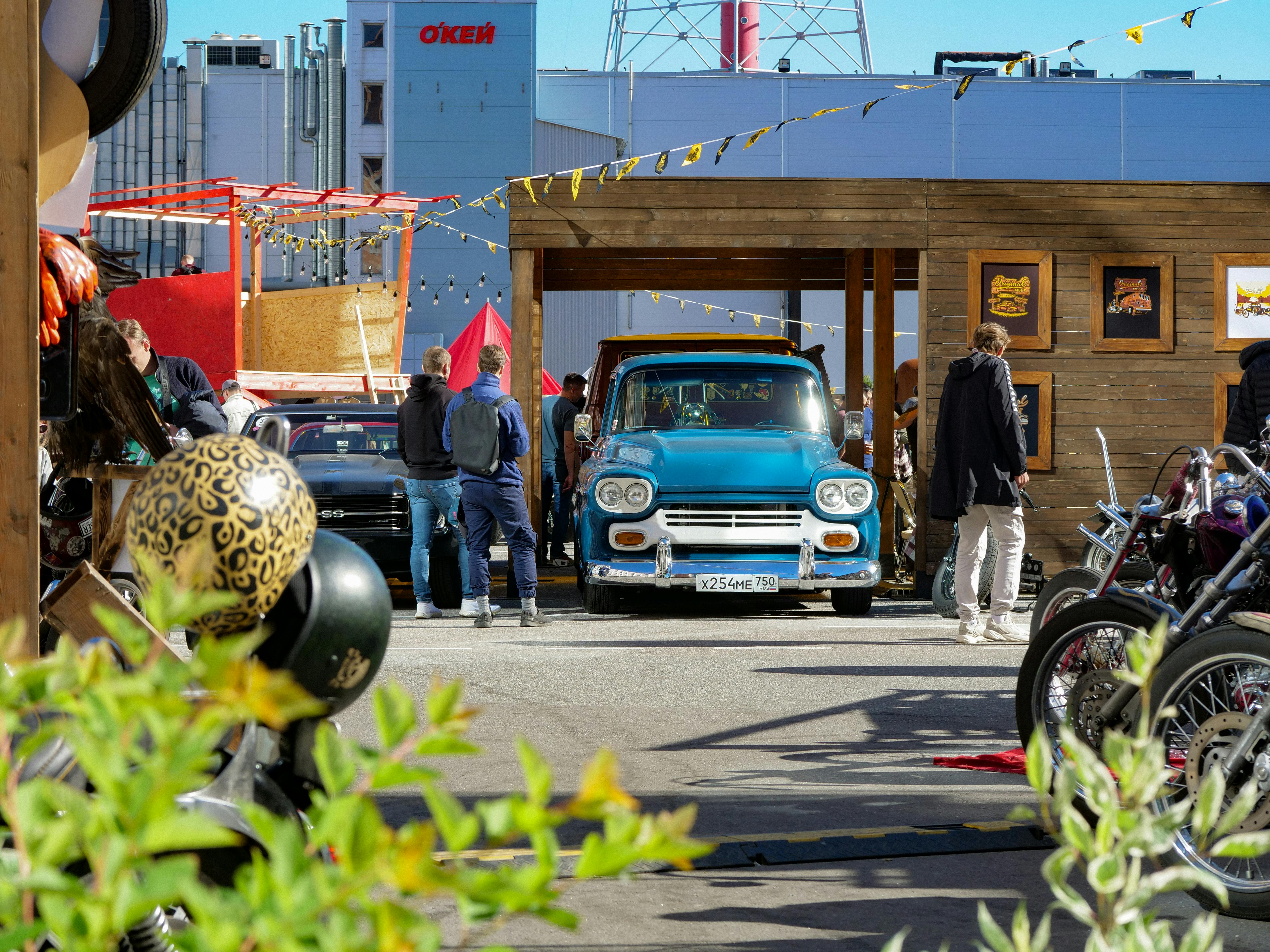 Classic Cars on Public Show · Free Stock Photo