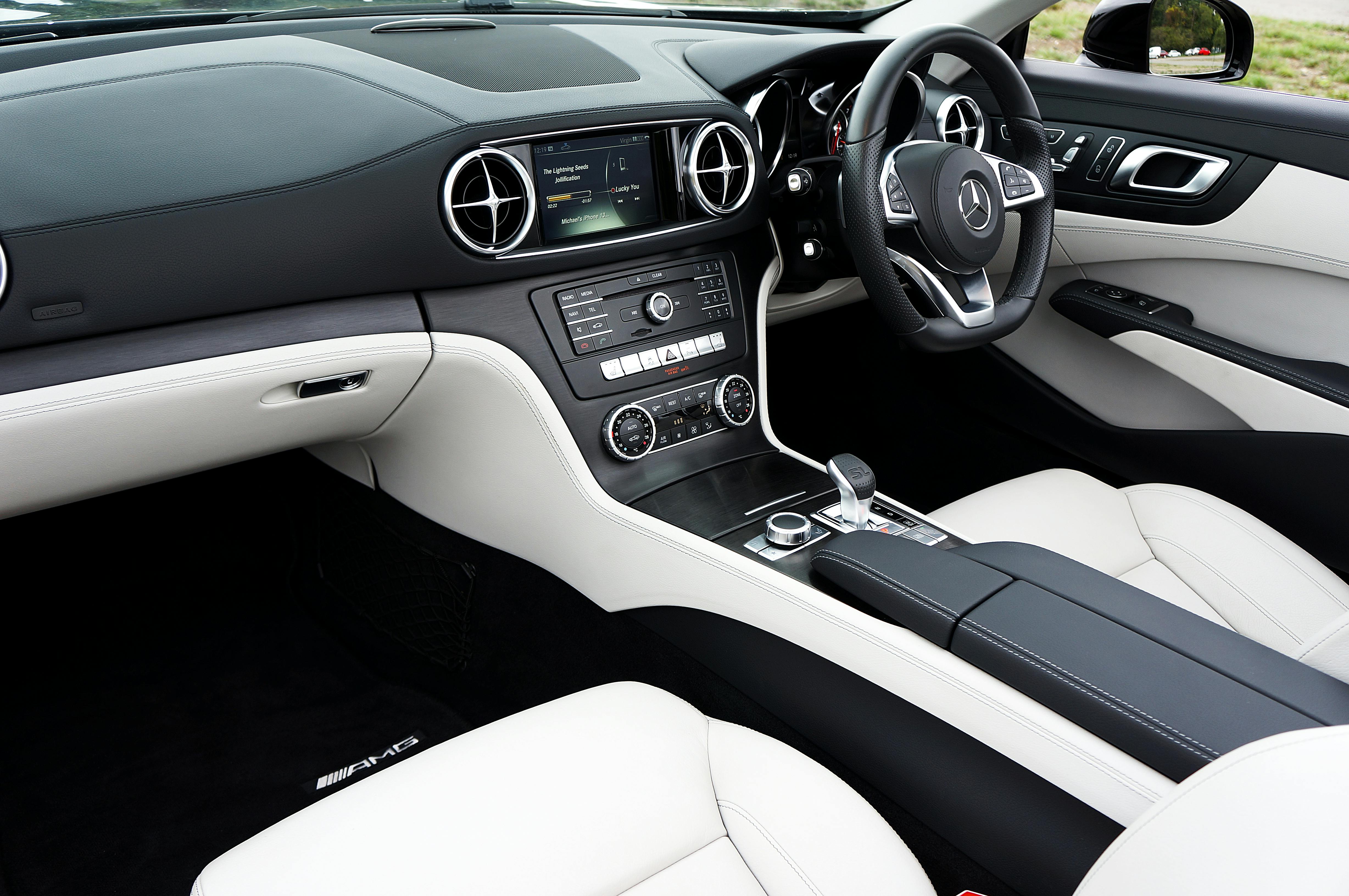 Mercedes Dashboard Photos, Download The BEST Free Mercedes Dashboard ...