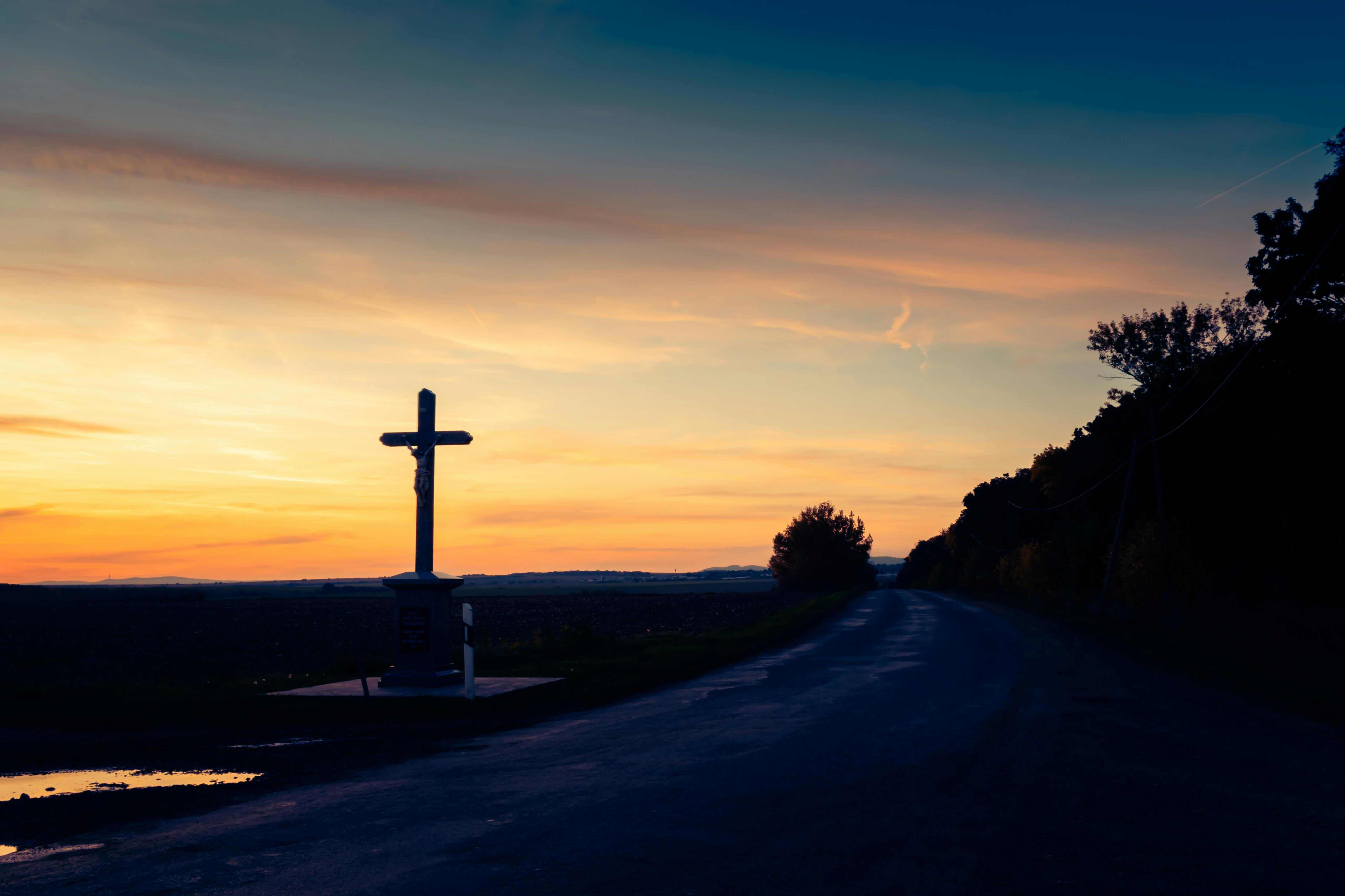 Cross On Purple Background Photos, Download The BEST Free Cross On ...