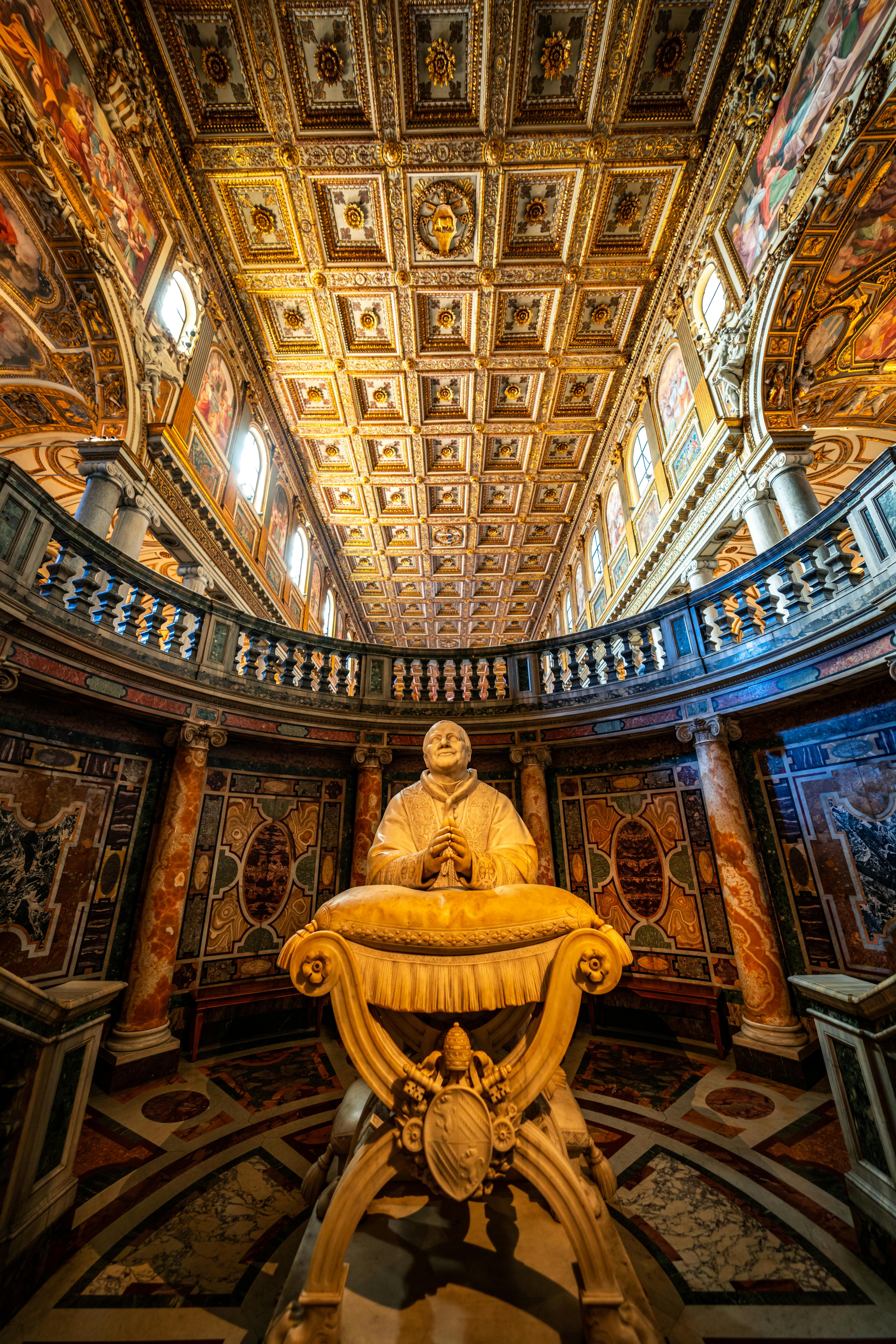 Statue under Ornate Ceiling · Free Stock Photo