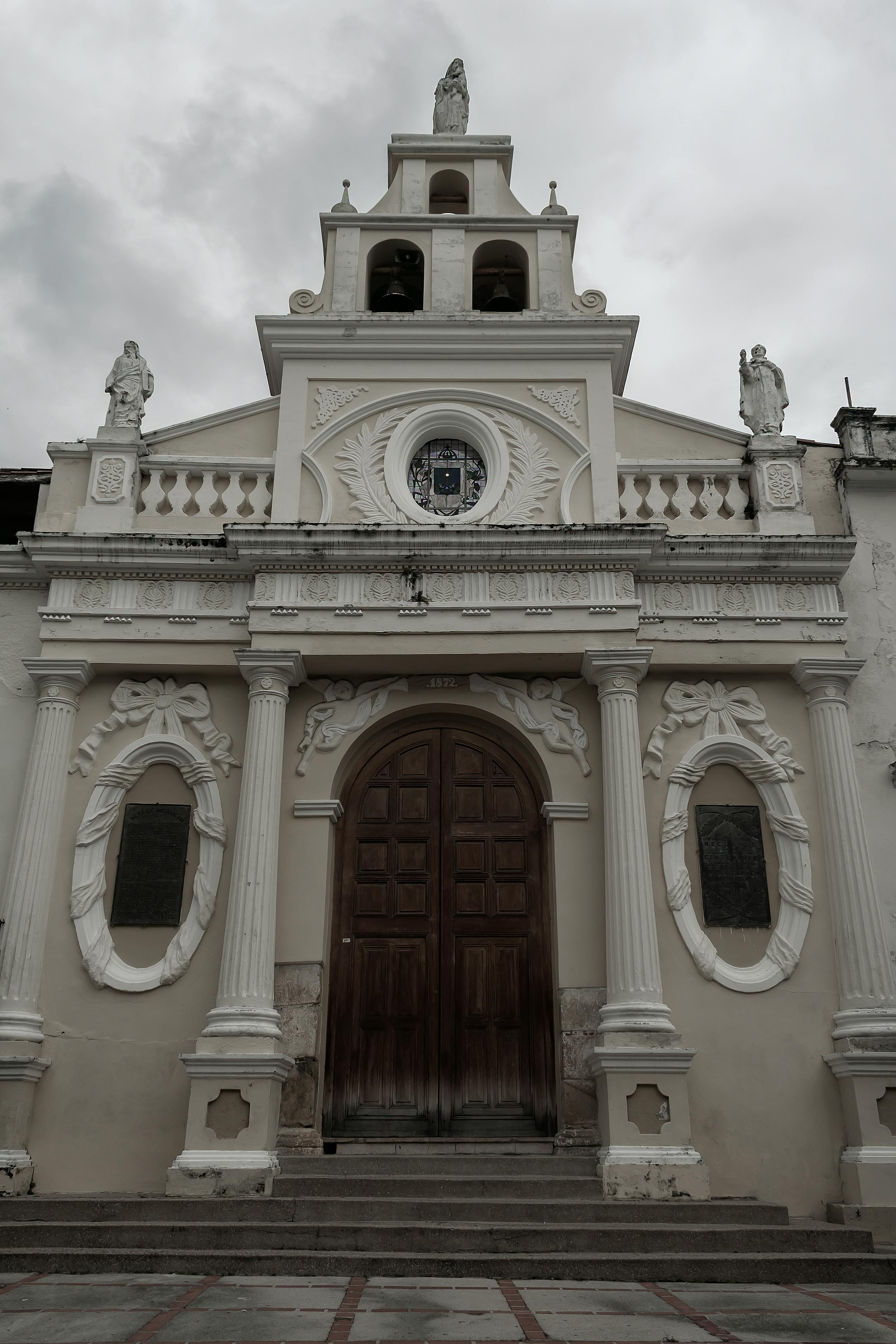 Entrance to Church · Free Stock Photo