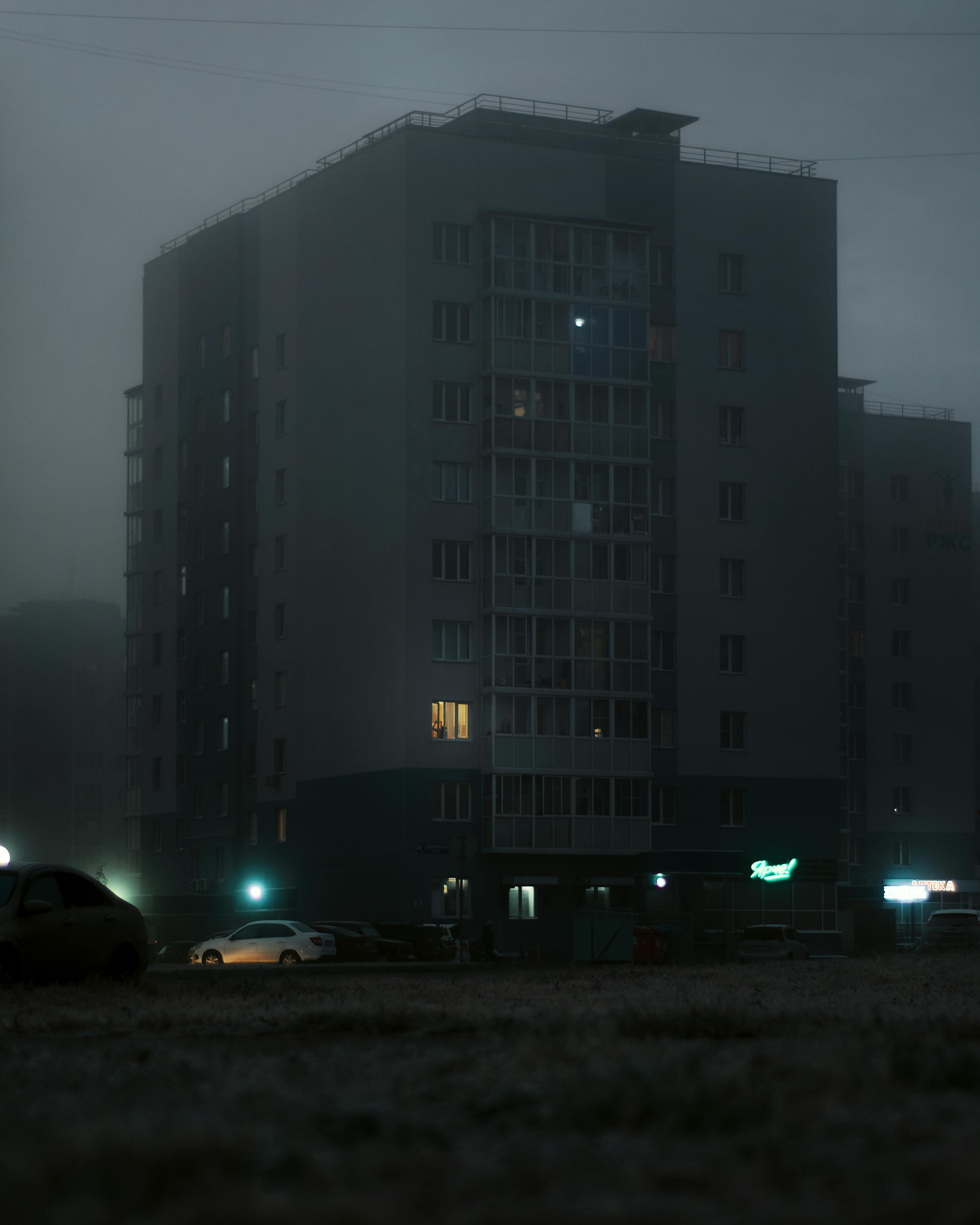 Residential Building in Fog · Free Stock Photo