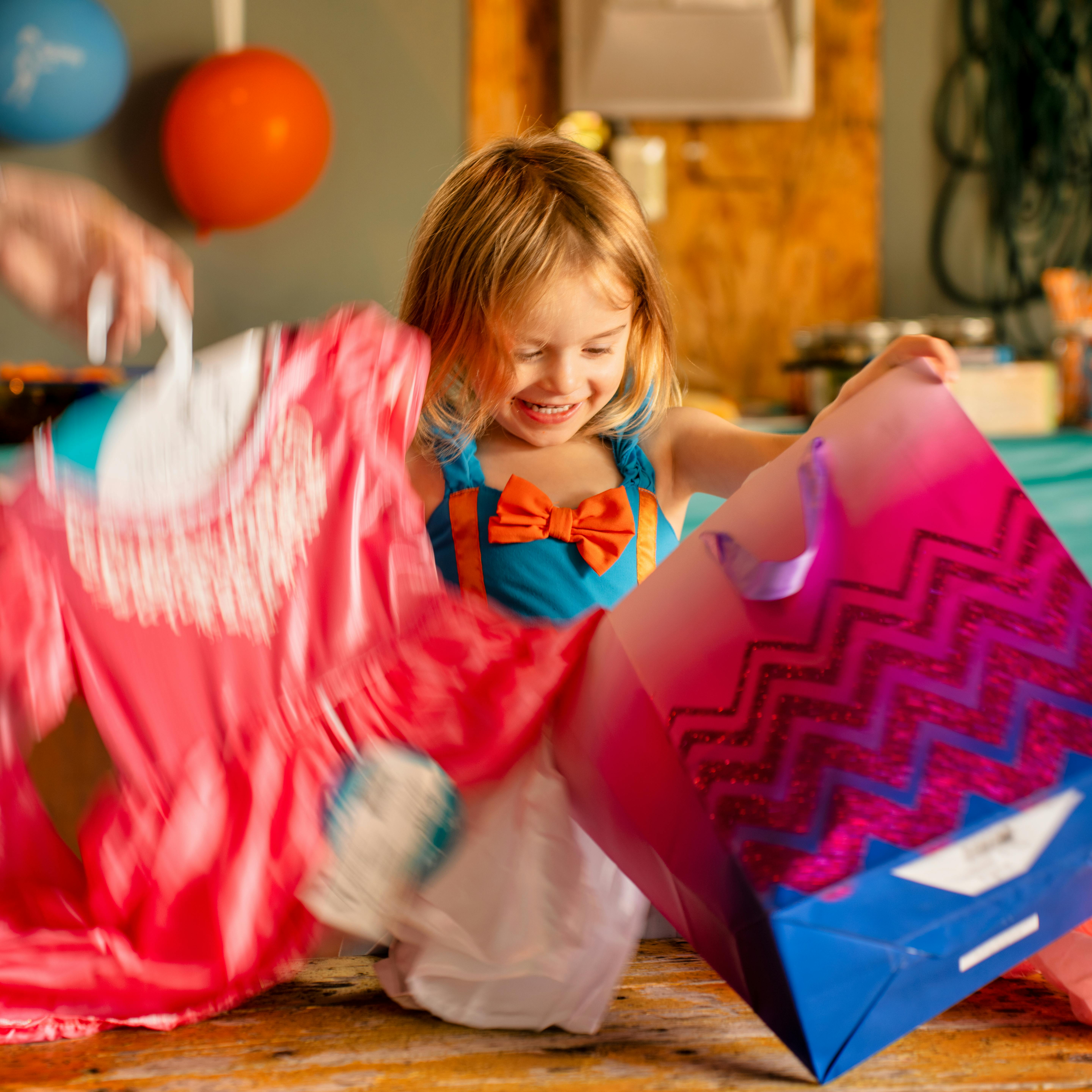 Freebies Gift Photos, Download The BEST Free Freebies Gift Stock Photos ...