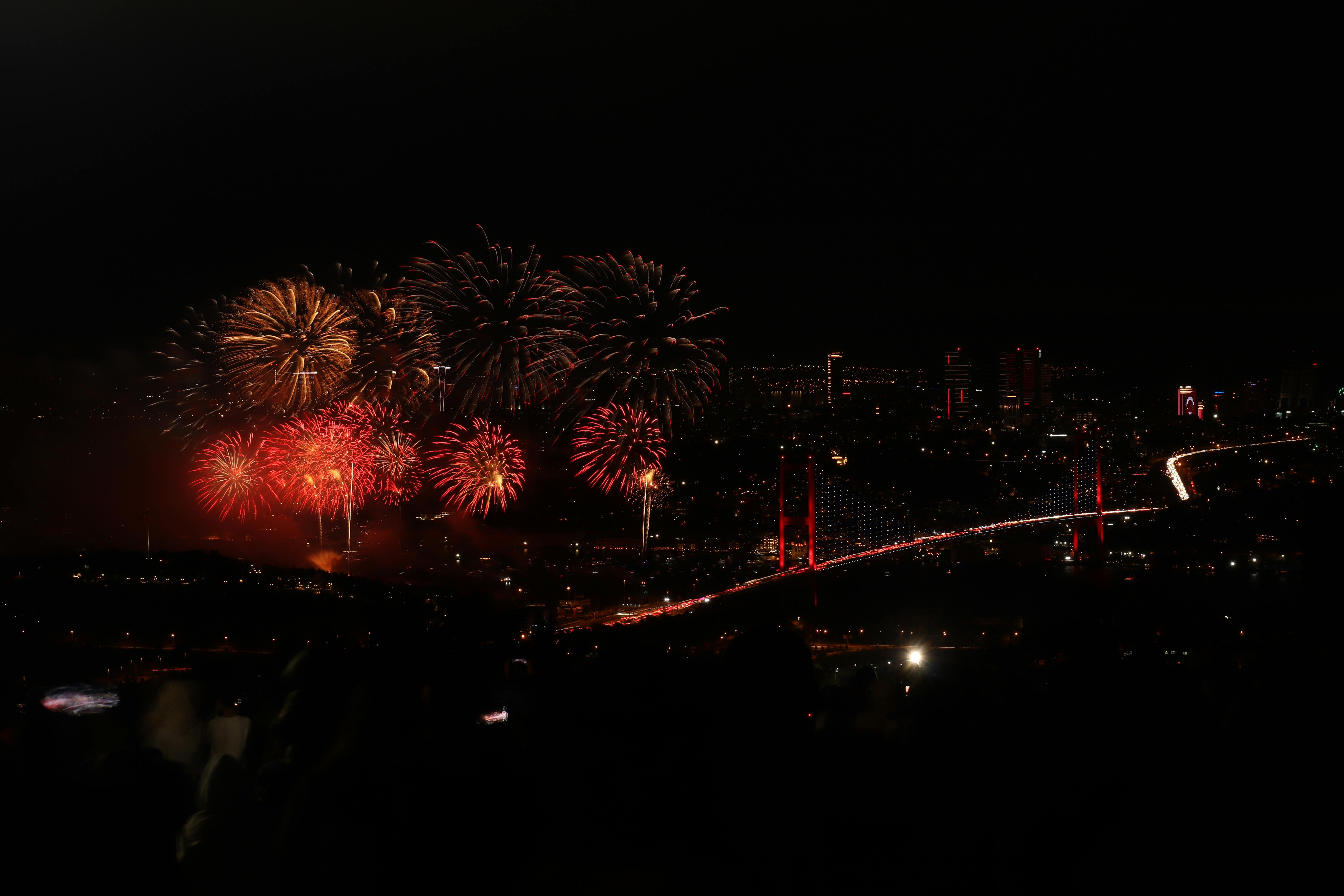 Fireworks over City at Night · Free Stock Photo