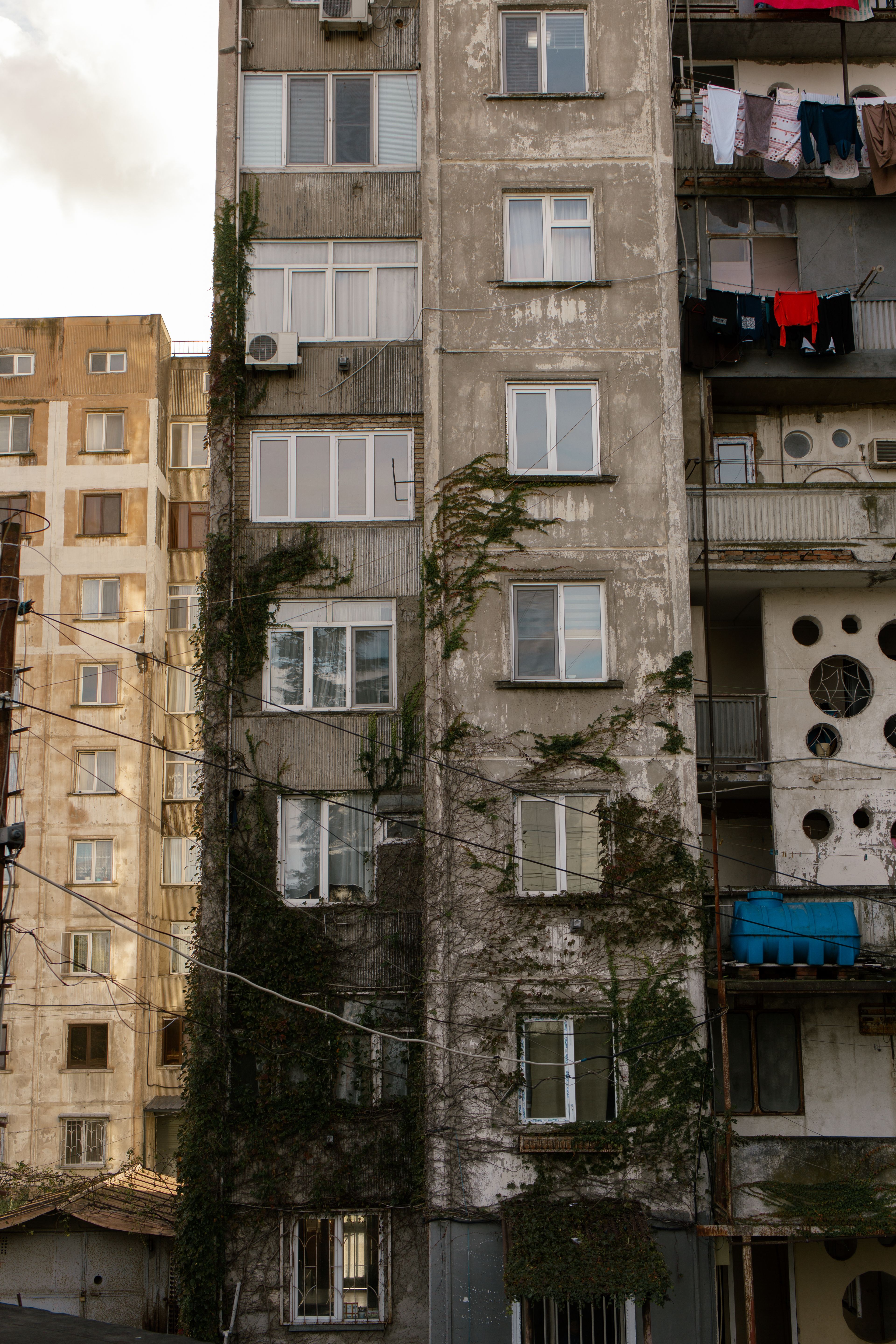 Exterior of a Brown Apartment Building · Free Stock Photo