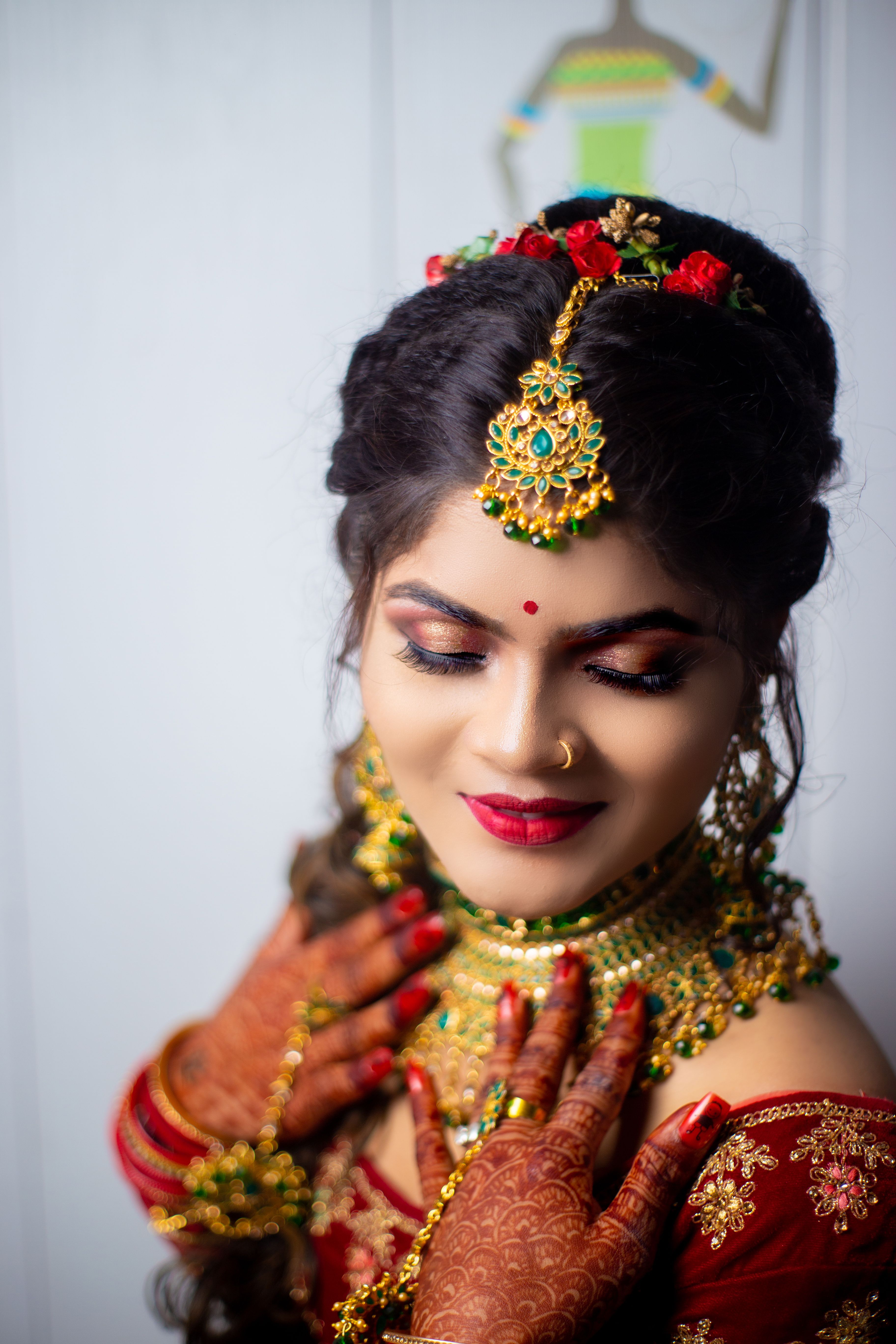 Praying Bride in Traditional Indian Wedding Attire · Free Stock Photo