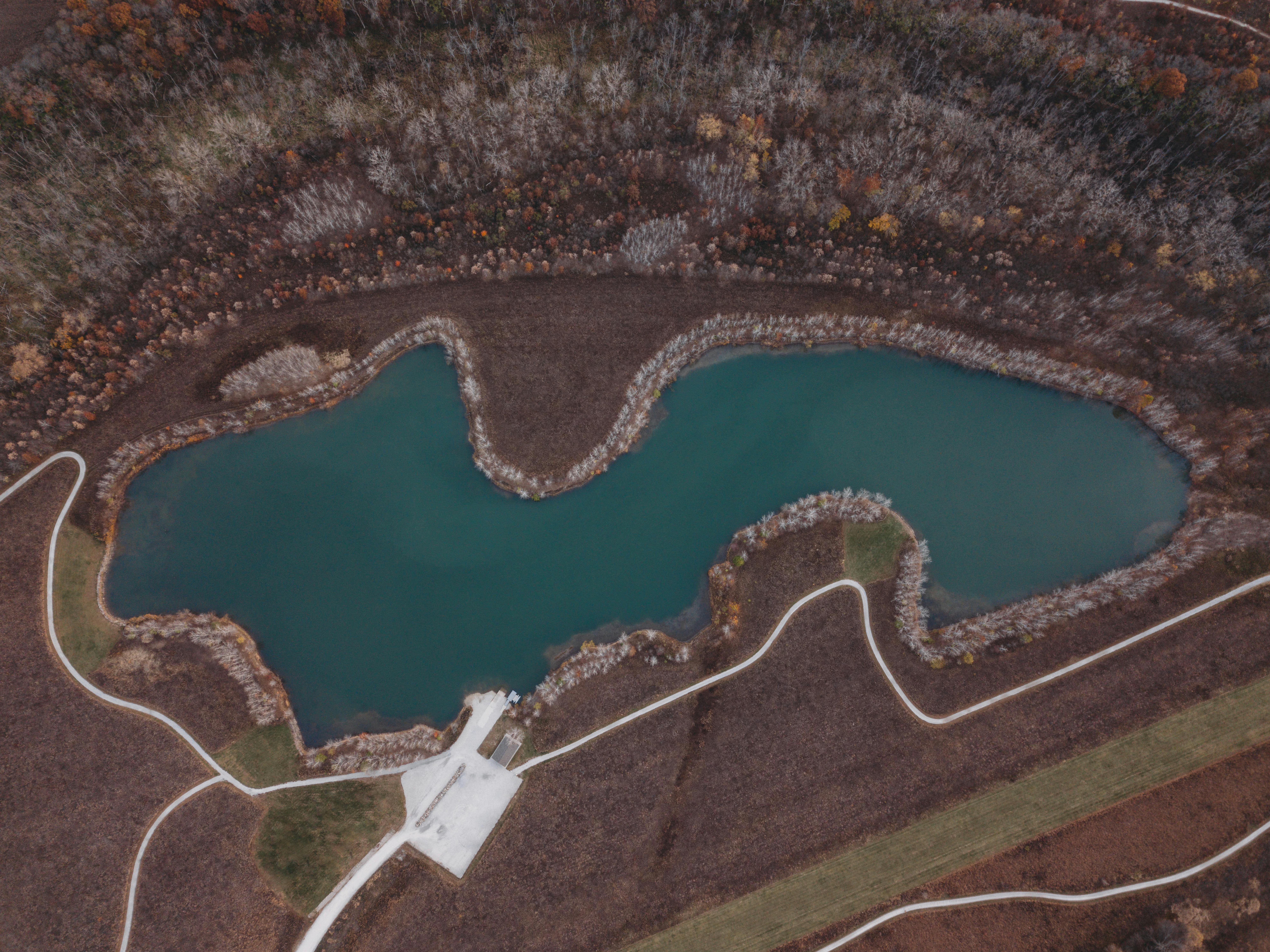 Bird's Eye View of a Blue Lake · Free Stock Photo