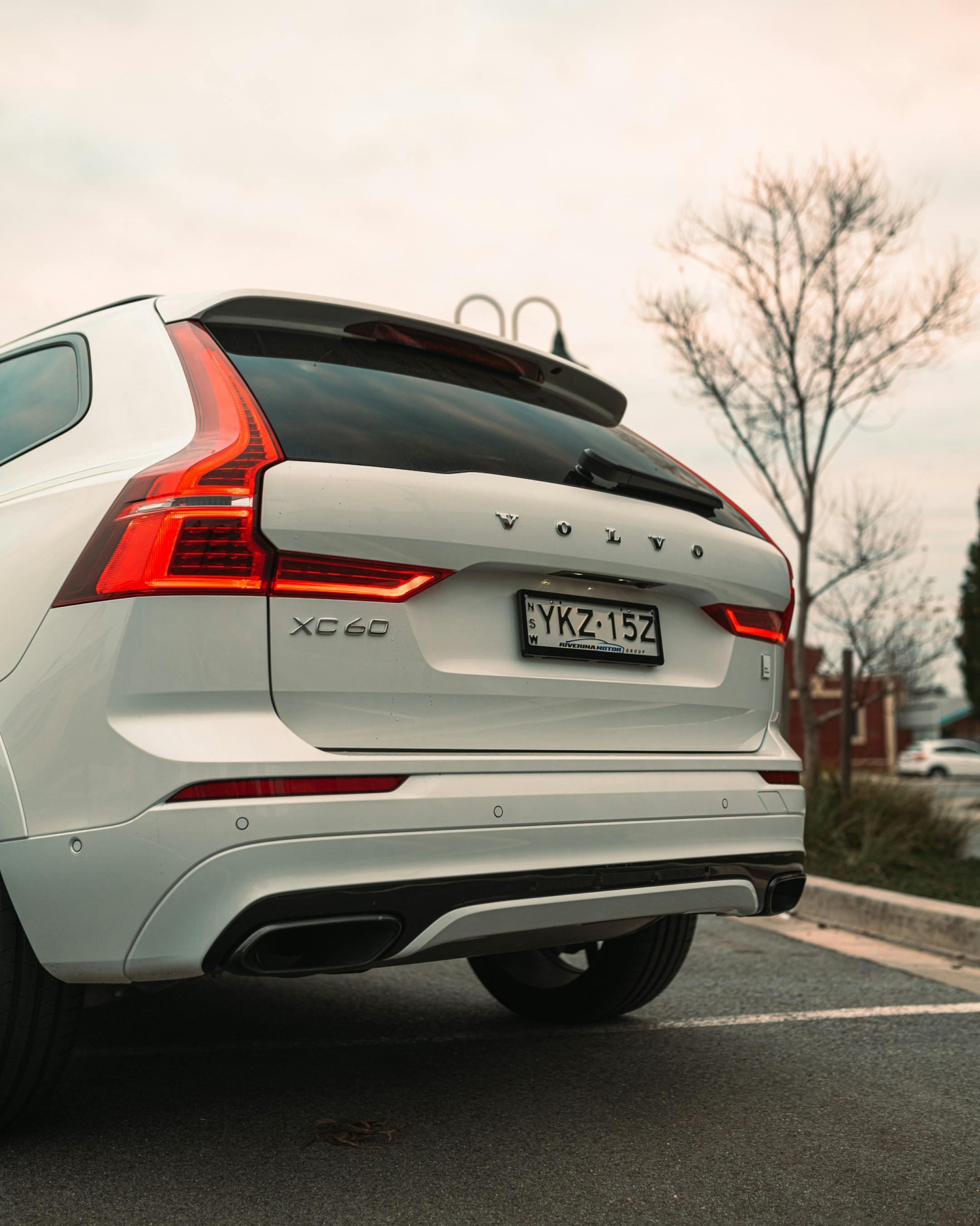 Rear View of a White Car · Free Stock Photo