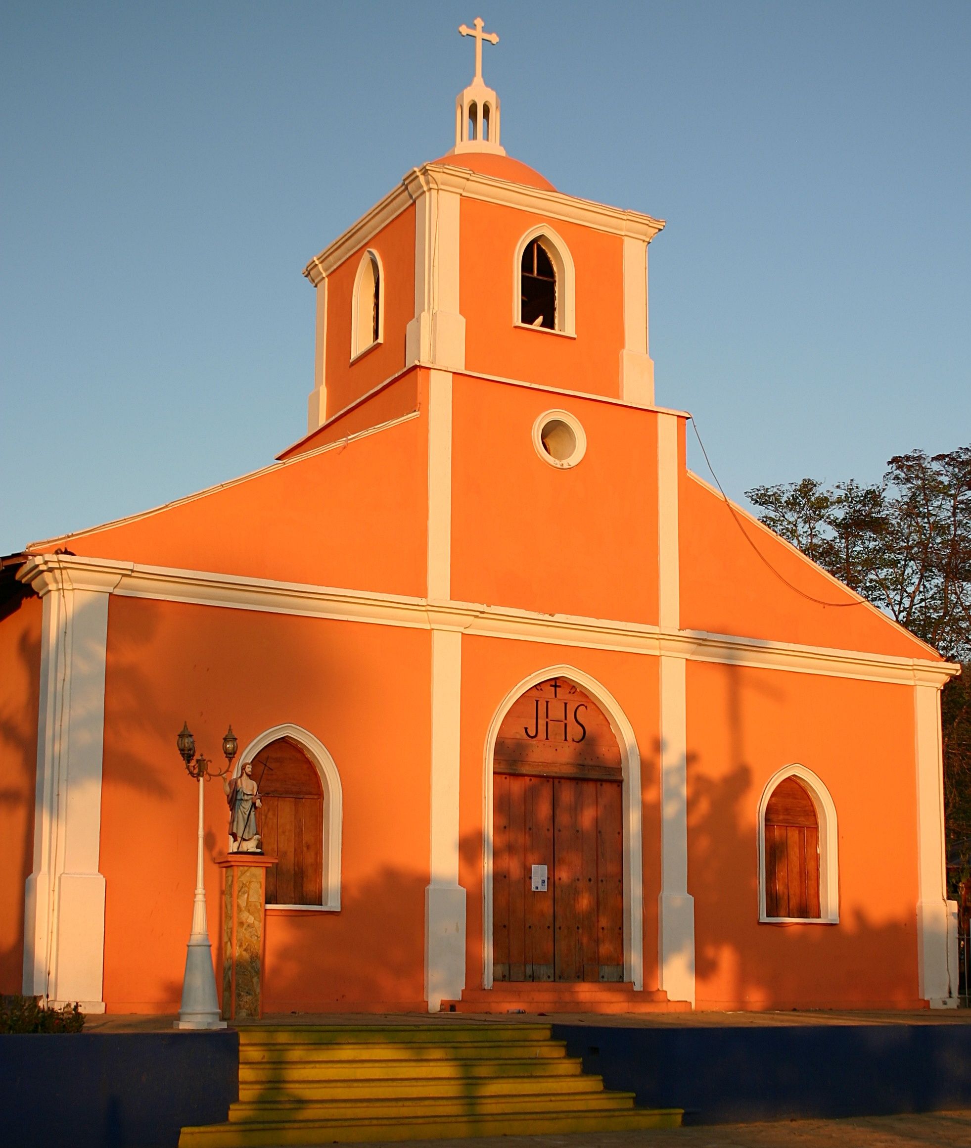 Facade of a Church Building · Free Stock Photo