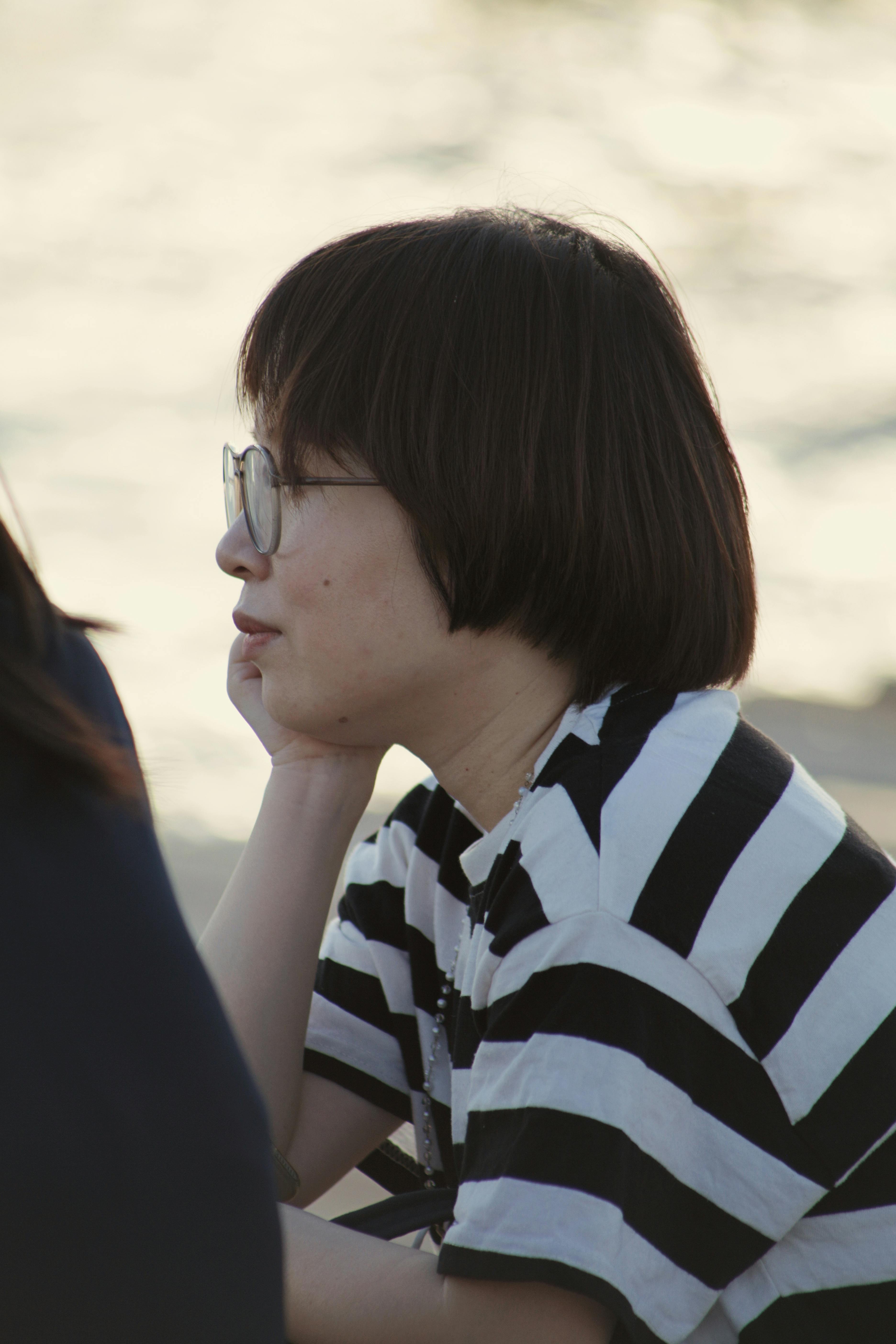 People Wearing Eyeglasses Photos, Download The BEST Free People Wearing ...