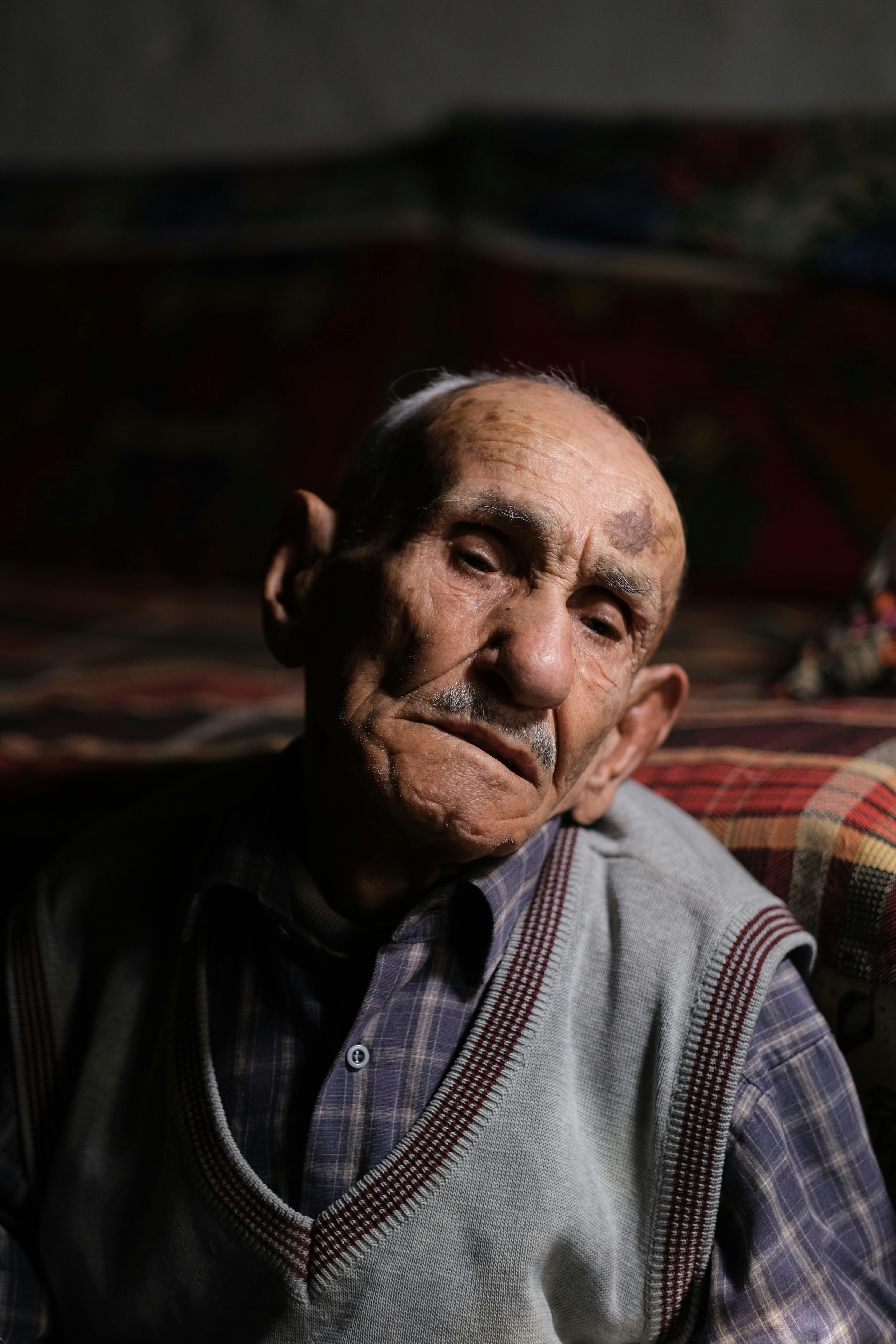 Old Person On Their Own Photos, Download The BEST Free Old Person On ...