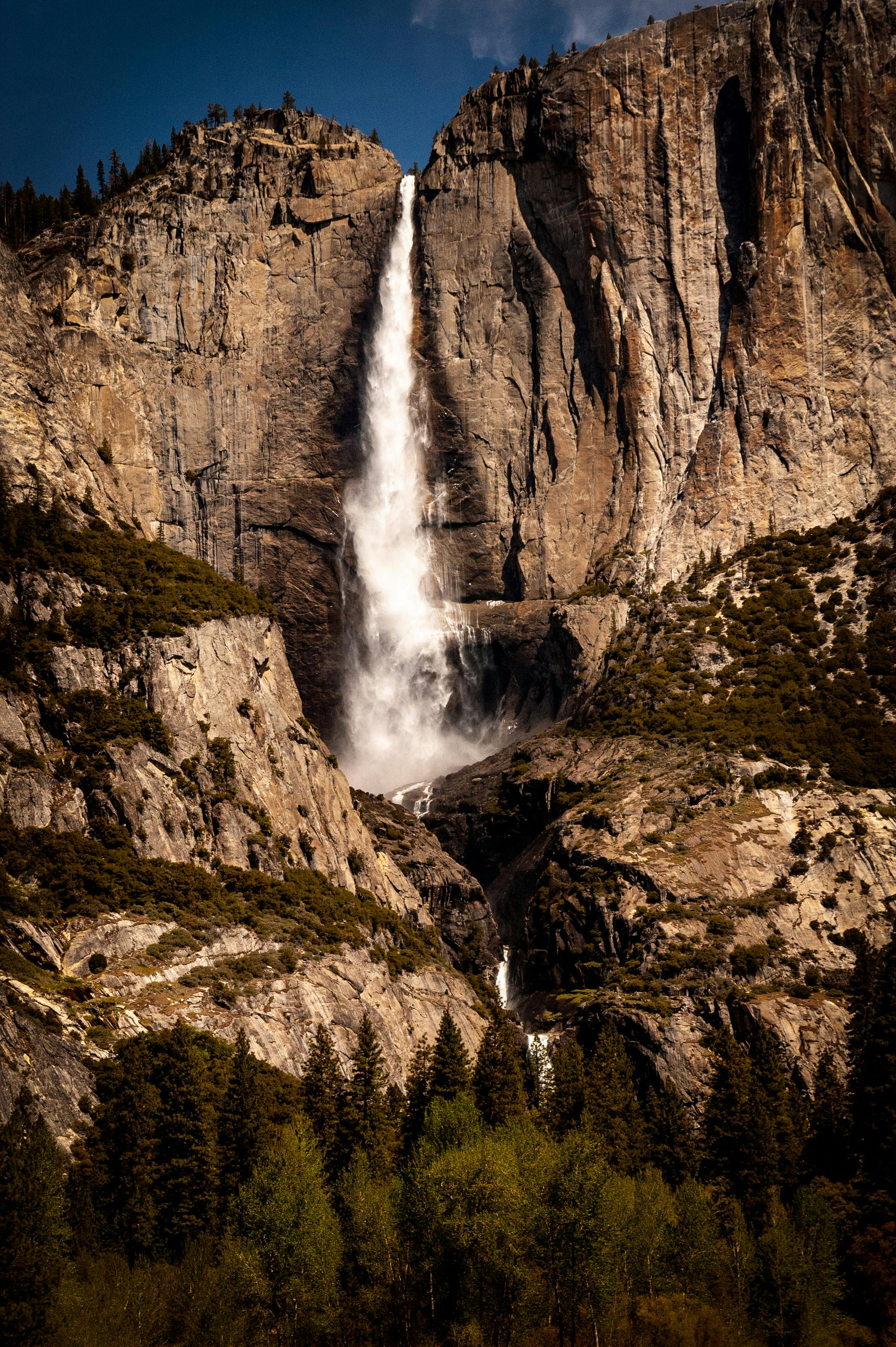 Waterfall on Mountain · Free Stock Photo