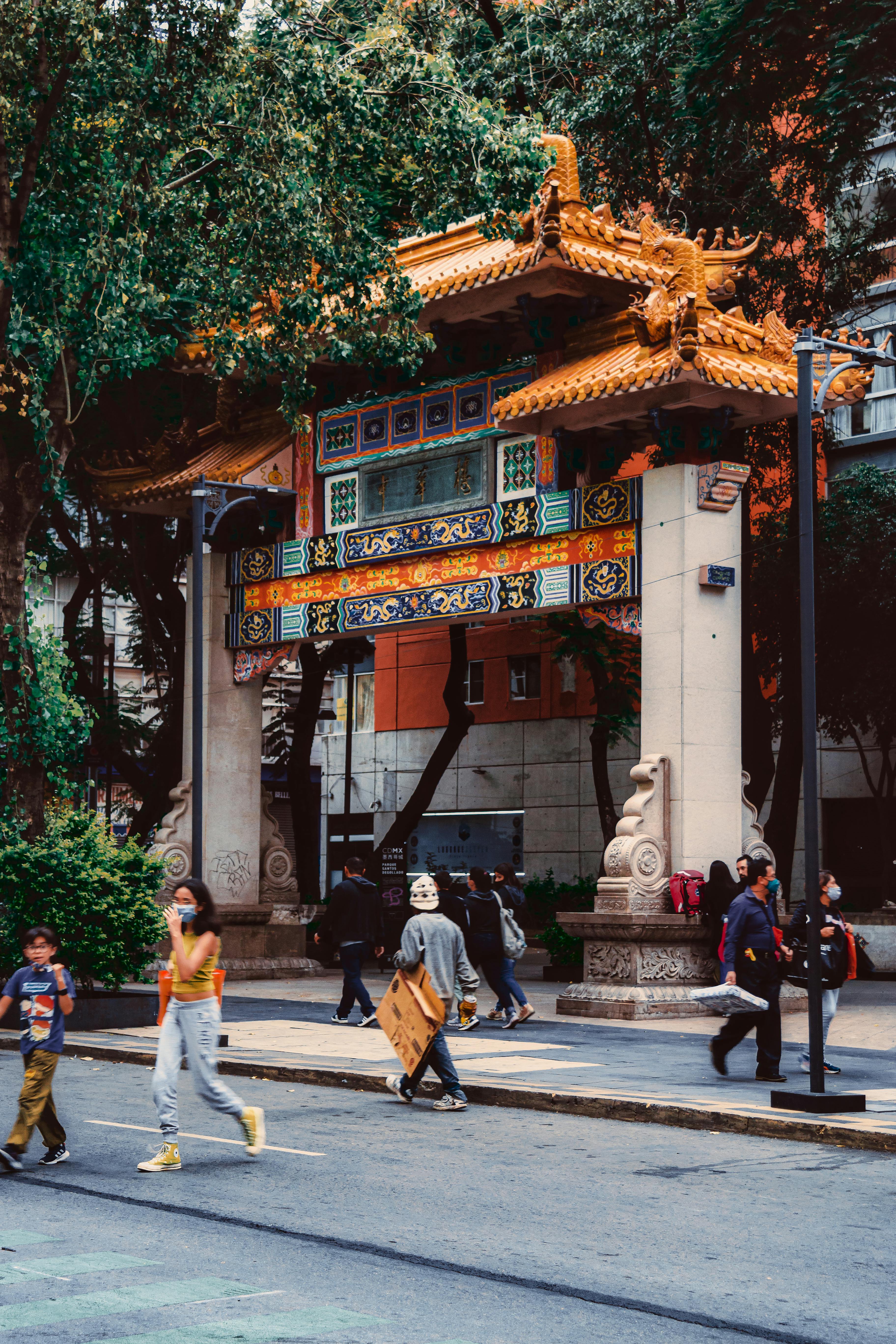 Traditional Chinese Gate · Free Stock Photo