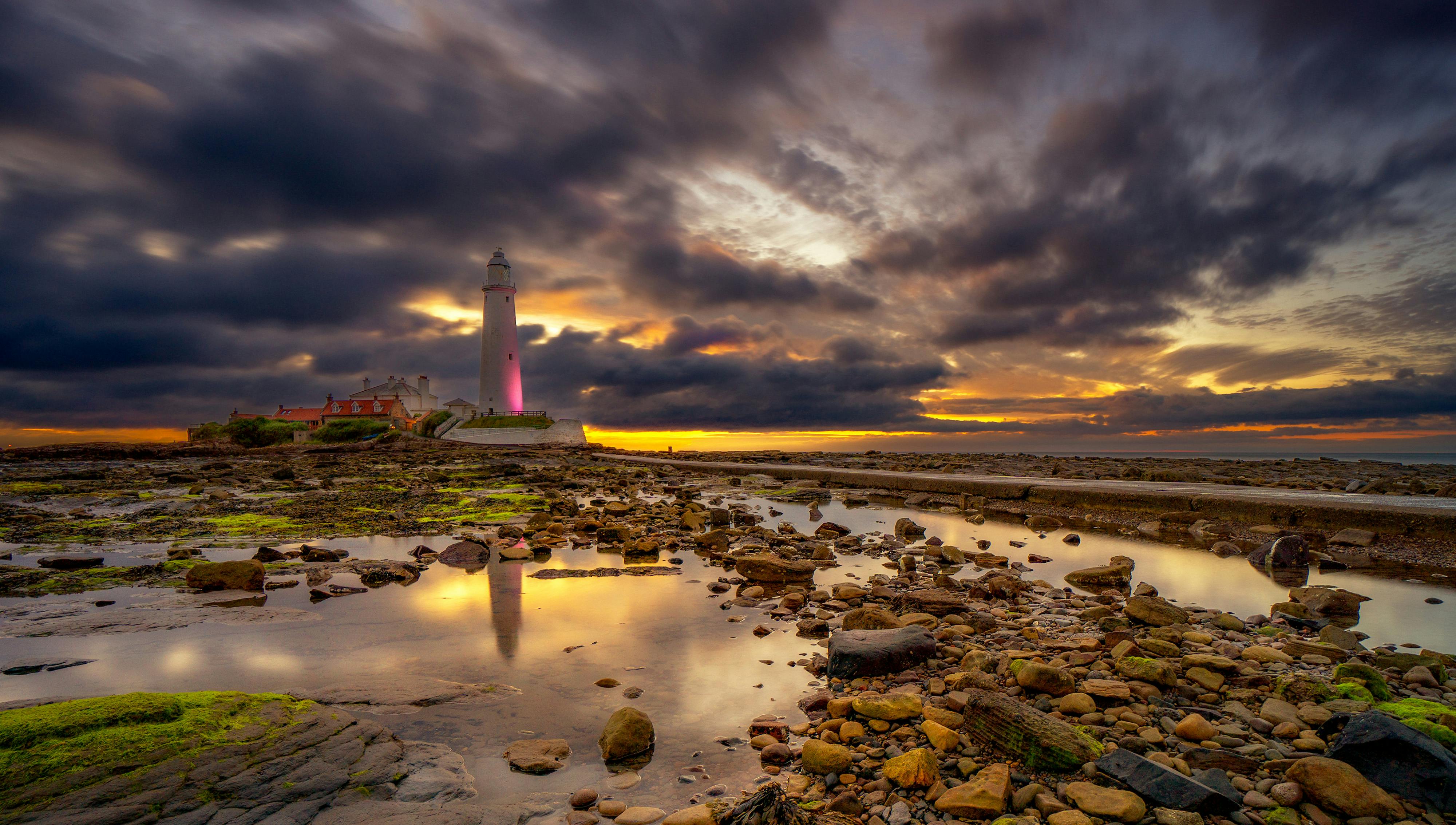 Lighthouse · Free Stock Photo