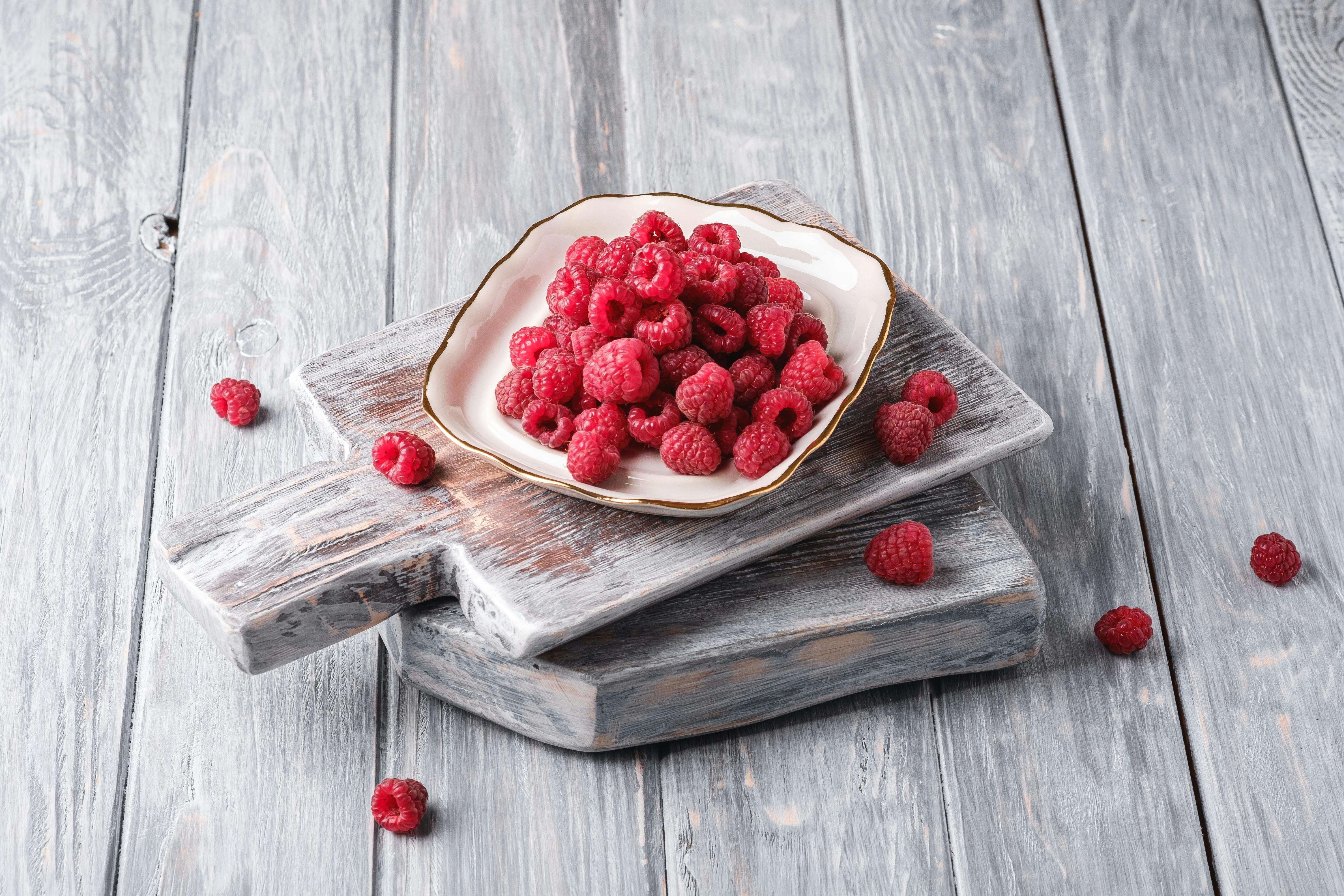 Red Berries on Plate · Free Stock Photo