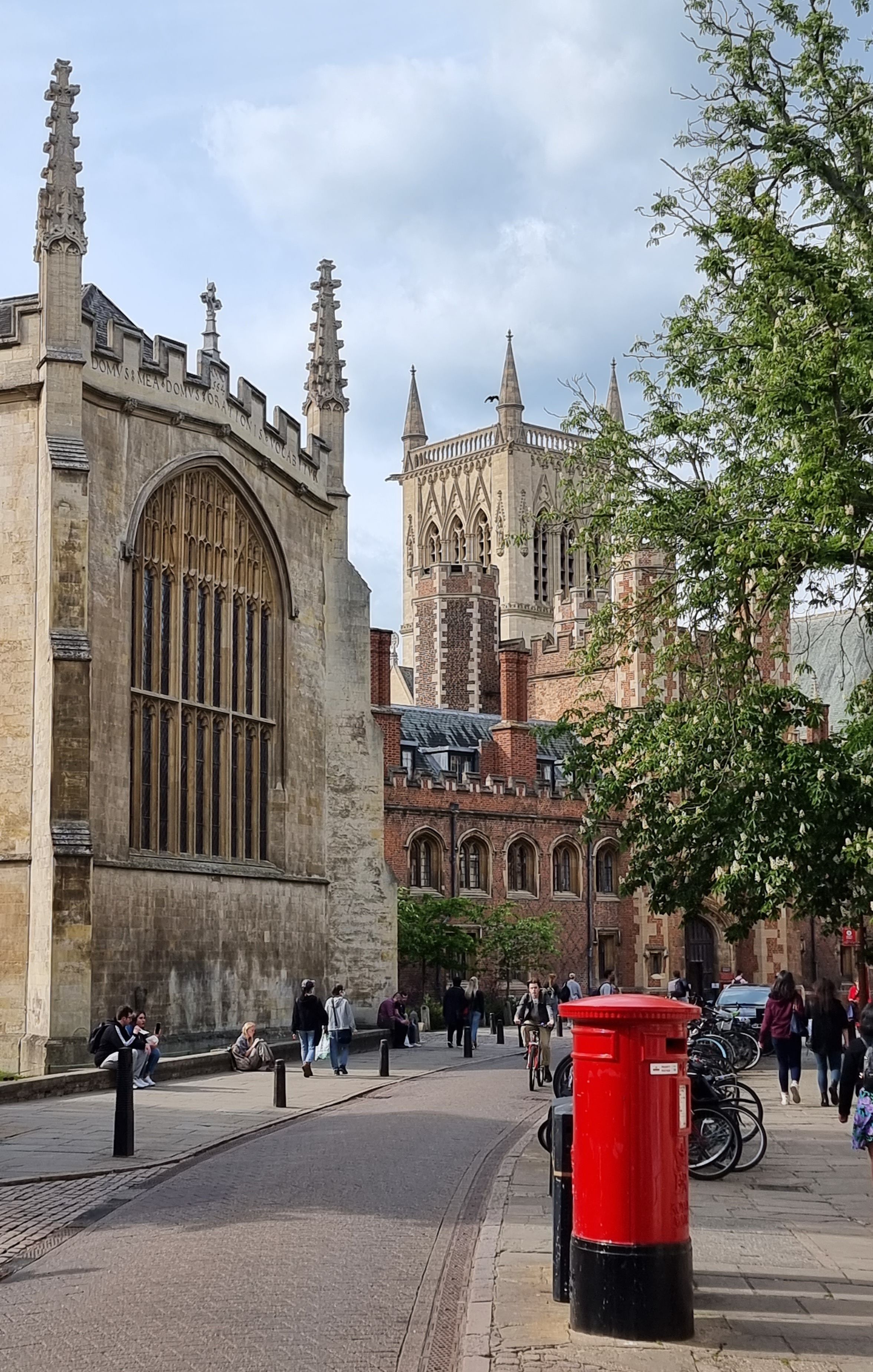 Street Beside a Church Building · Free Stock Photo