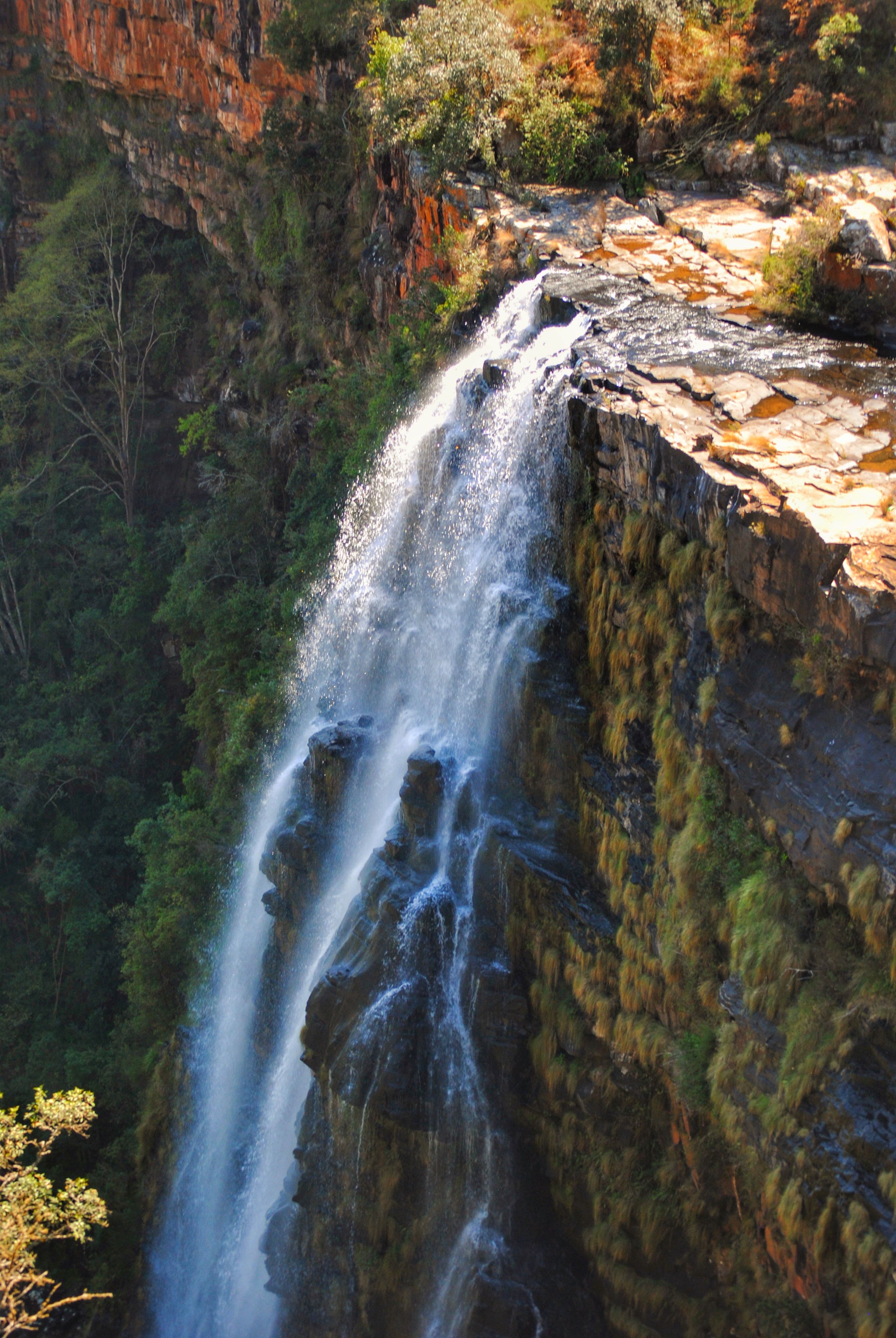Waterfall Down a Cliffside · Free Stock Photo