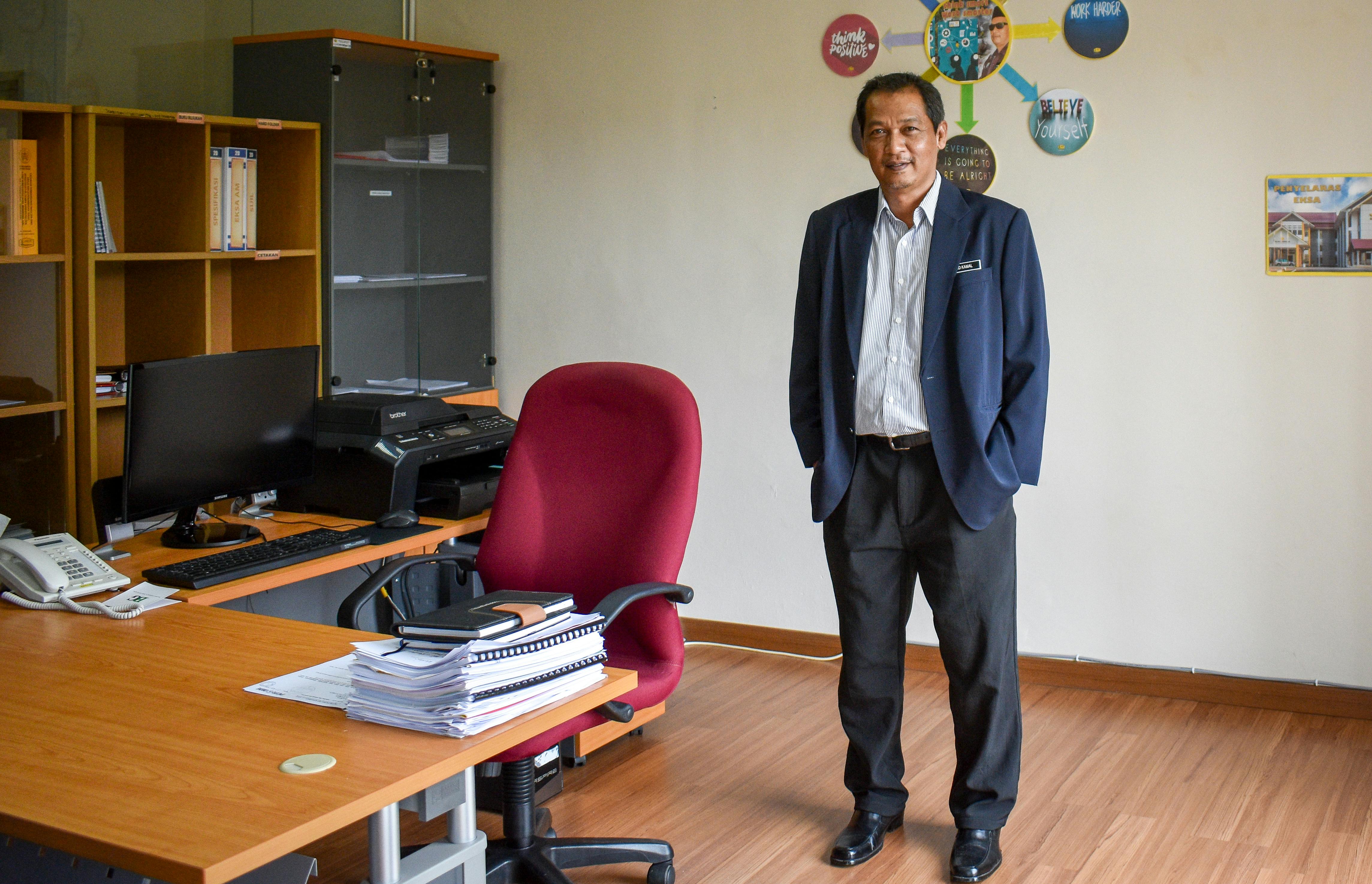 Bright Clean Interview Footage Photos, Download The BEST Free Bright ...