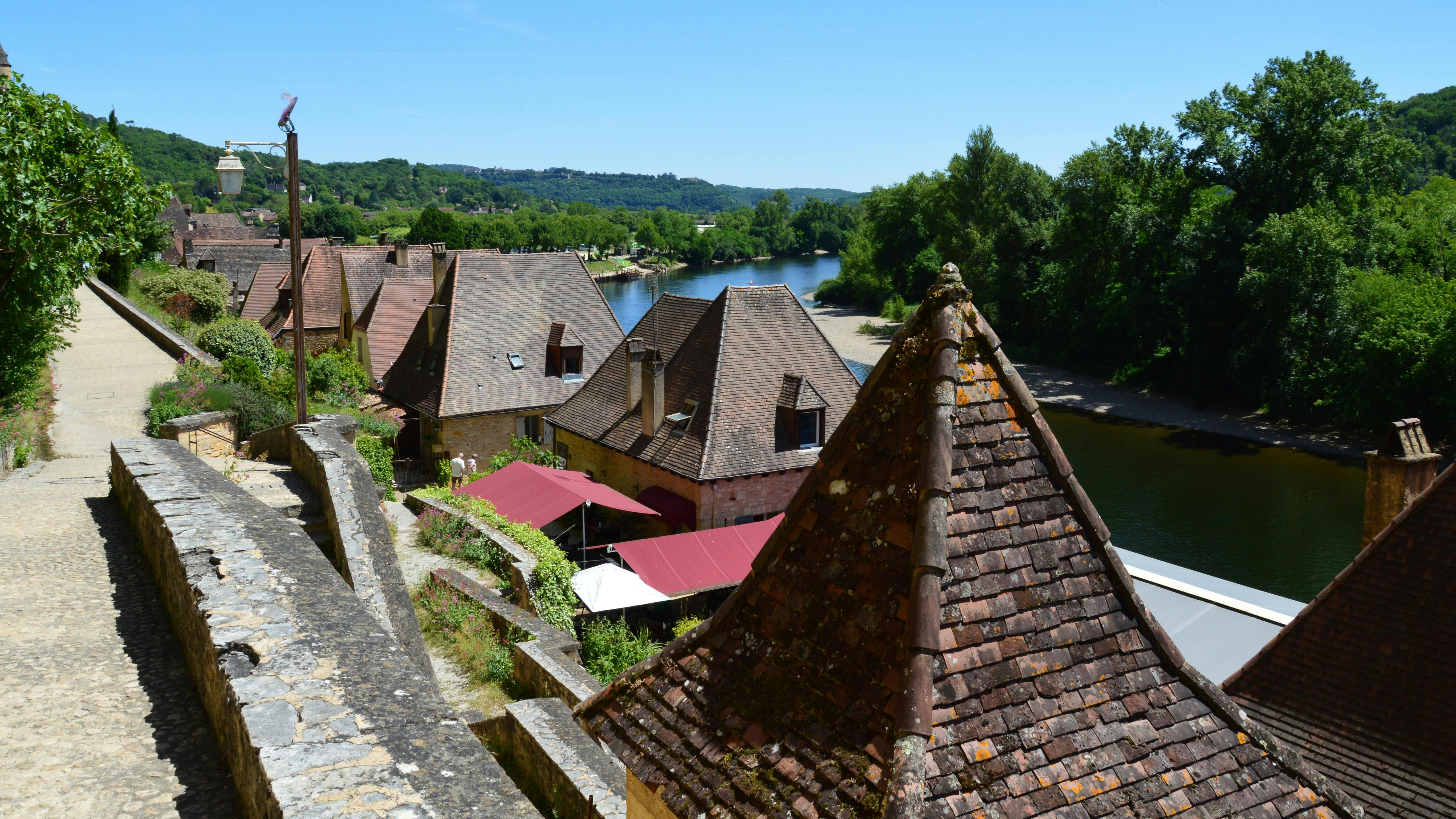 Foto profissional gratuita de aldeia, aldeias, aparência, árvores ...